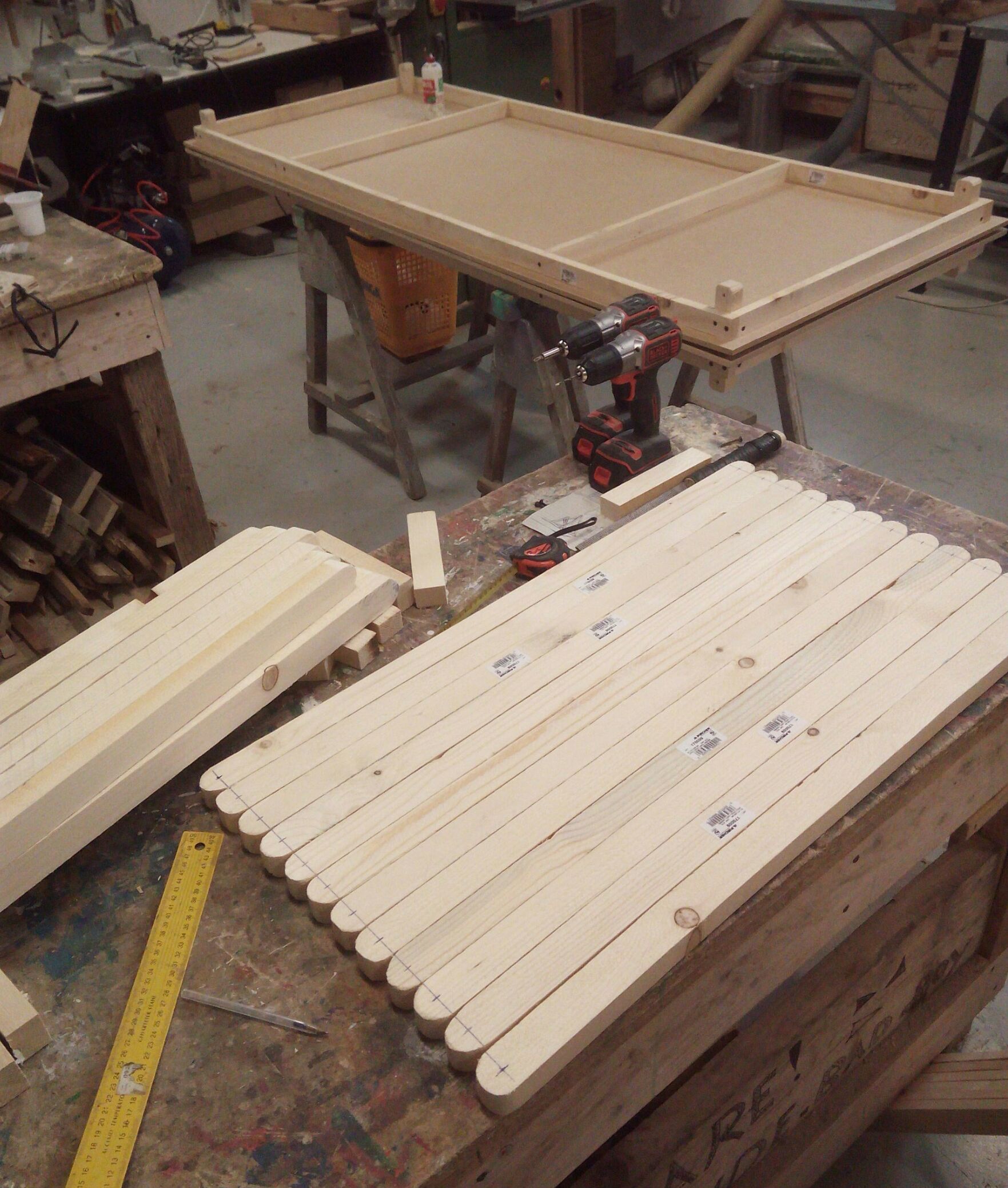 A Folding and Steady Work Bench : 10 Steps (with Pictures) - Instructables