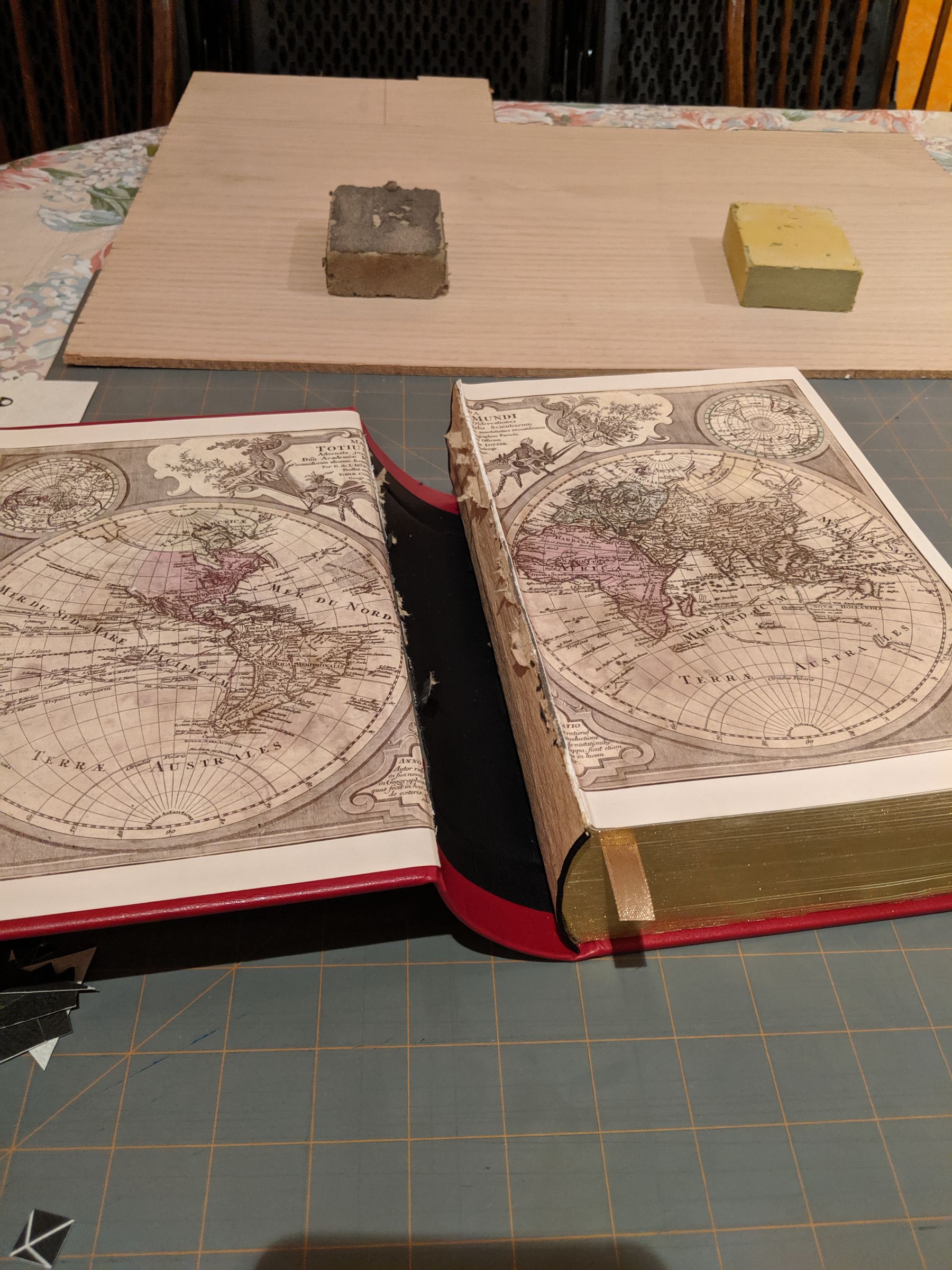 DnD RPG Book Dice Tray : 12 Steps (with Pictures) - Instructables