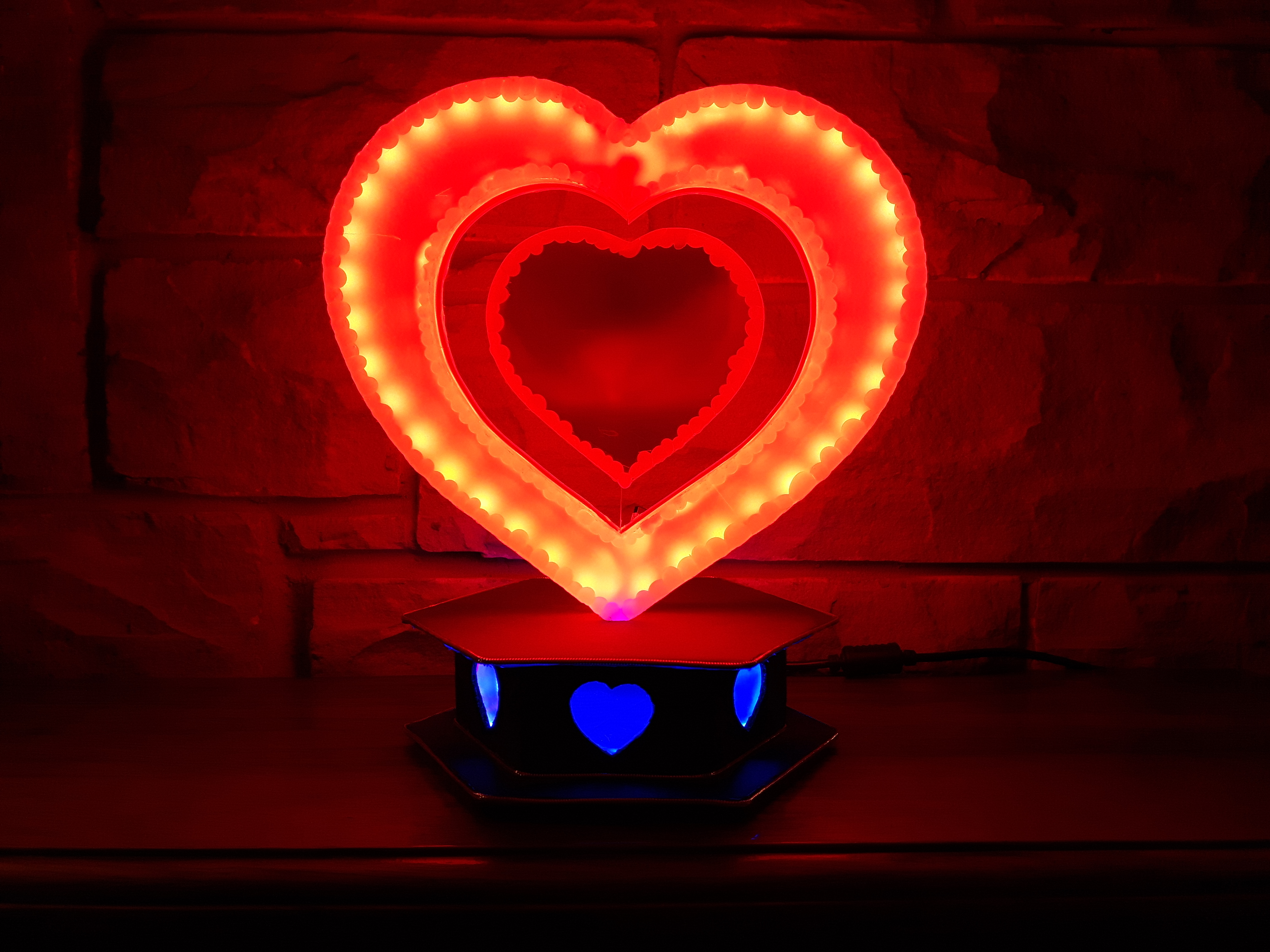 Broken LCD Recycled Into Heart Mood Light : 4 Steps (with Pictures ...
