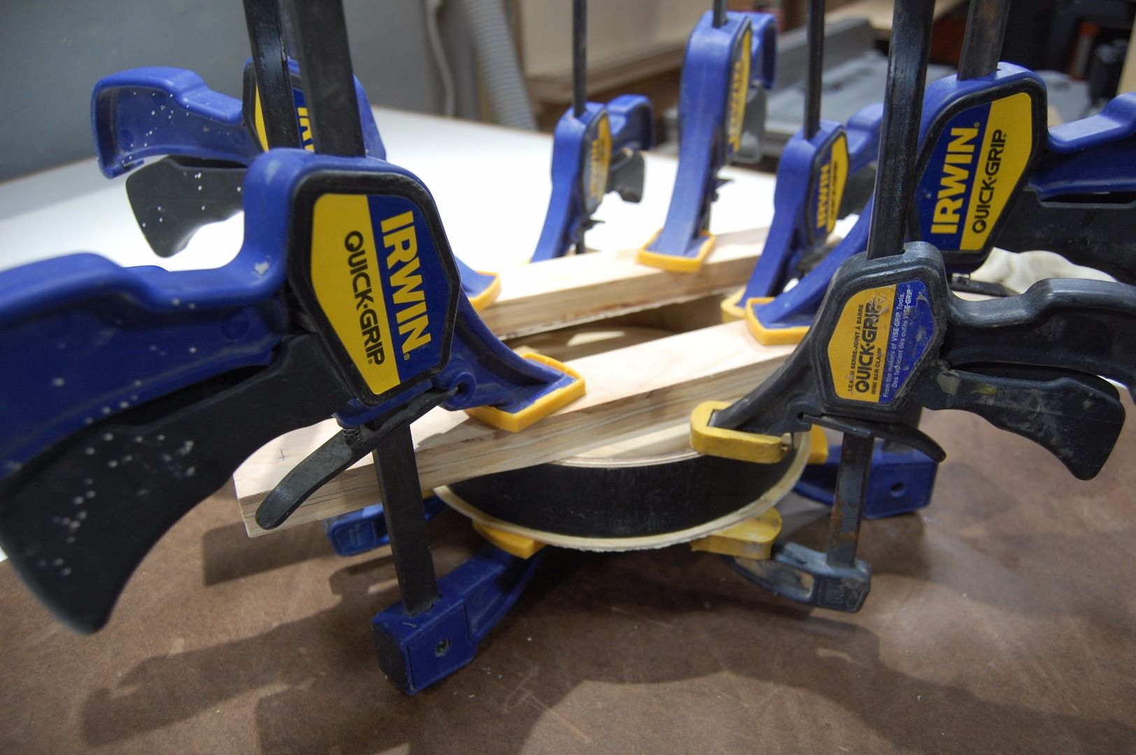 Diddley Bow : 17 Steps (with Pictures) - Instructables