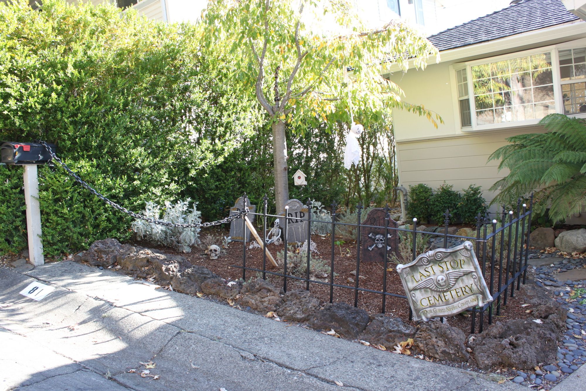 Cemetery Fence : 7 Steps - Instructables