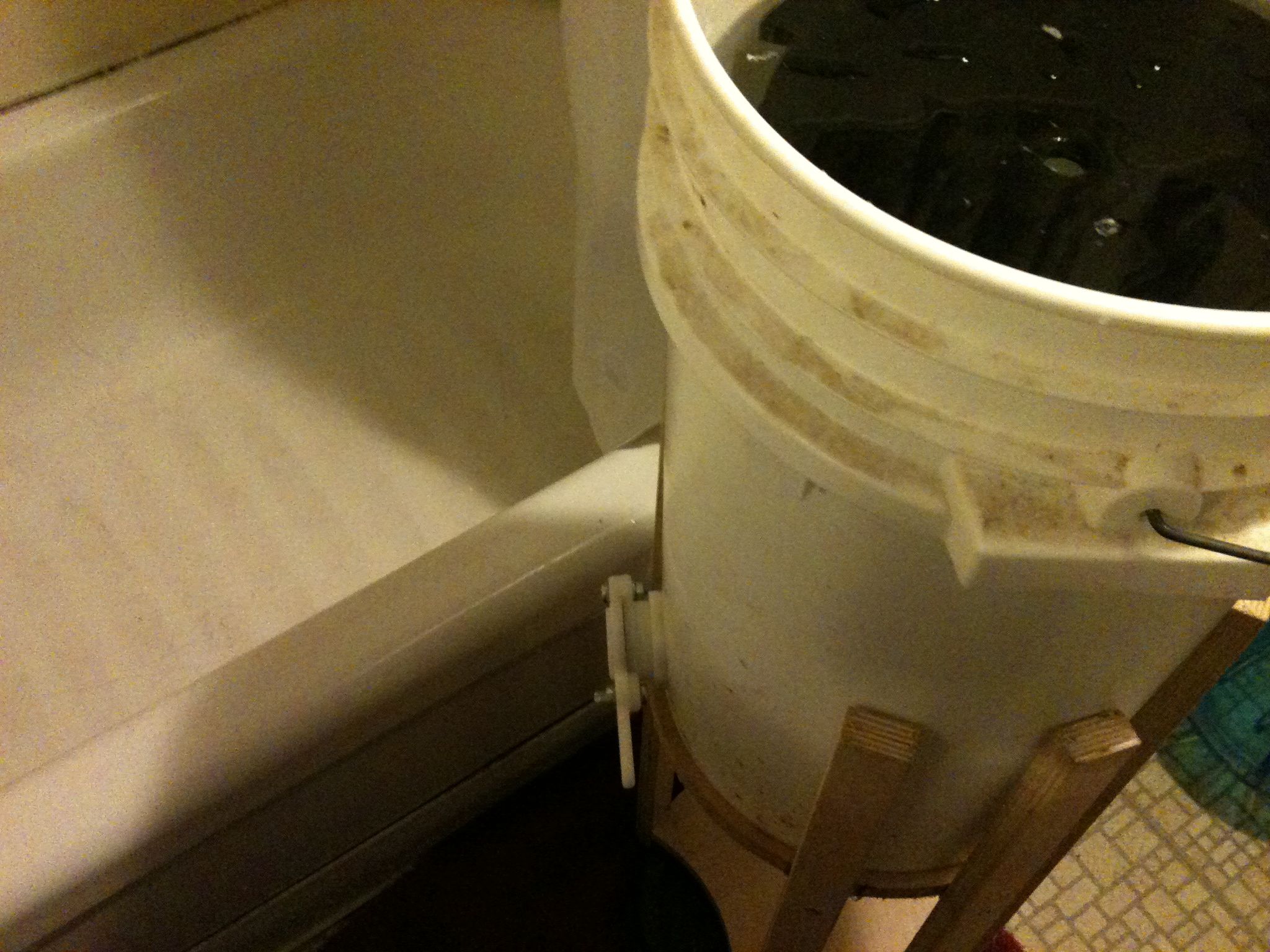Honey Extractor : 11 Steps (with Pictures) - Instructables