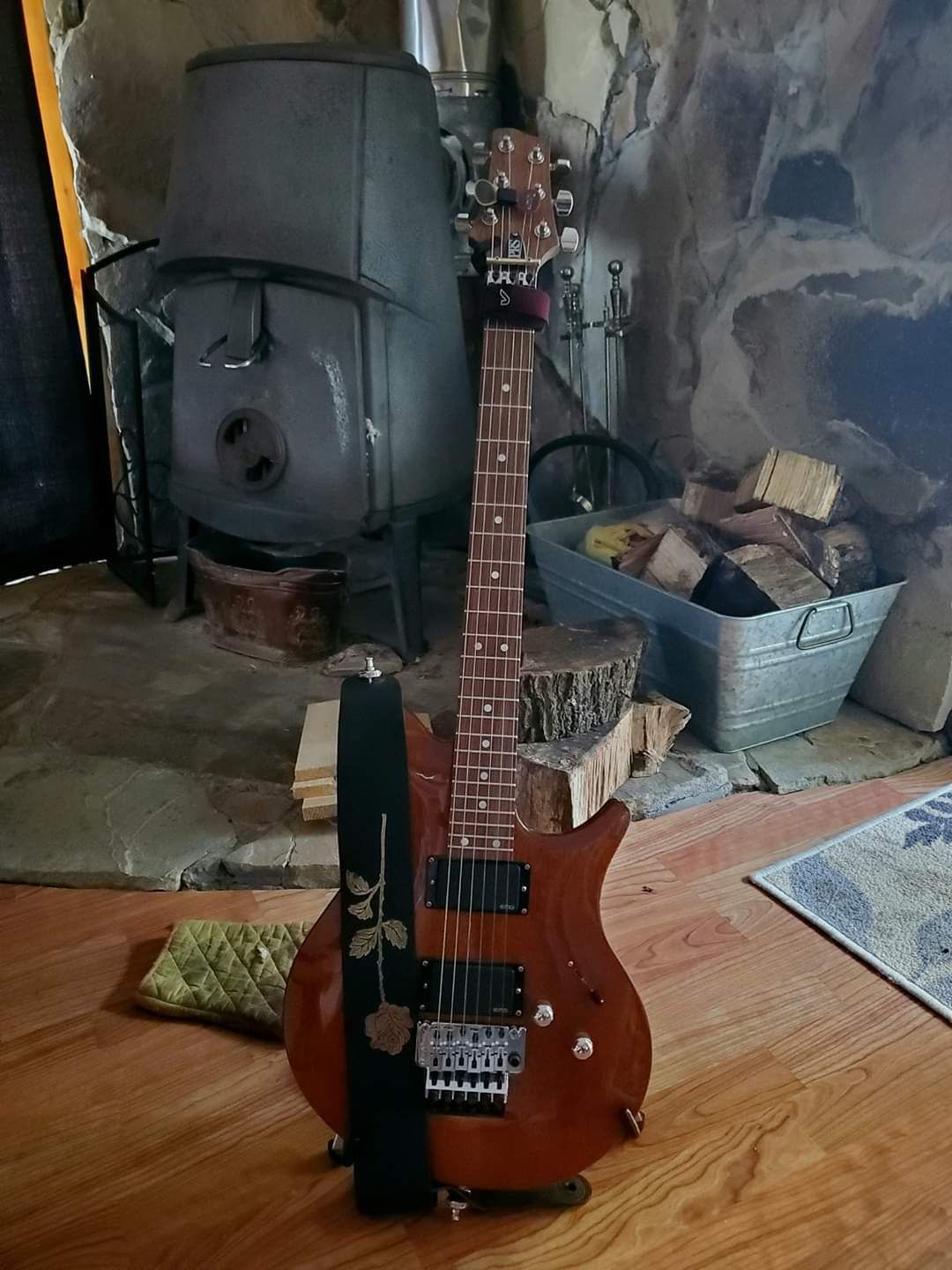 Restring Your Floyd Rose Guitar : 12 Steps (with Pictures) - Instructables