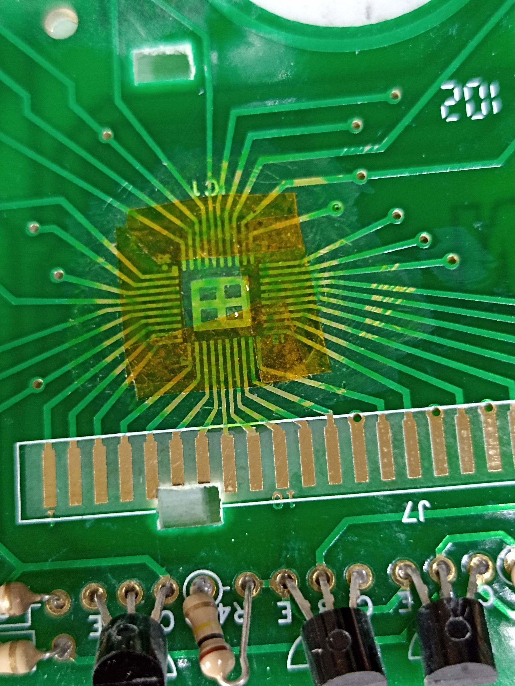 Replacing a 40 Pin COB With a 44 Pin QFP : 3 Steps (with Pictures ...