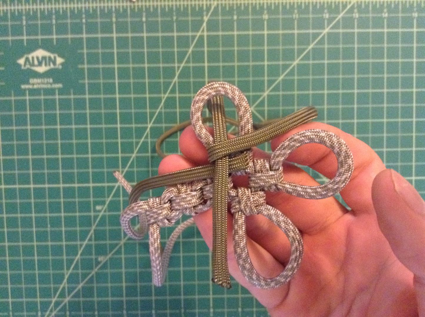 Cross-Knot Cross : 10 Steps - Instructables