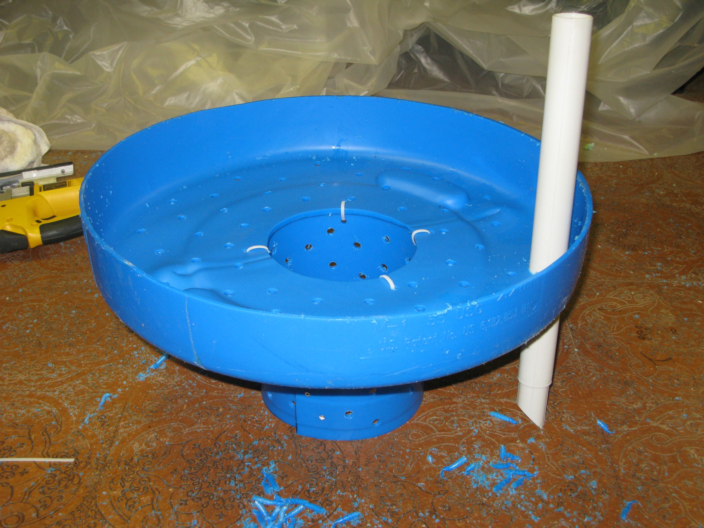 Earth Box From a Plastic Barrel : 12 Steps - Instructables