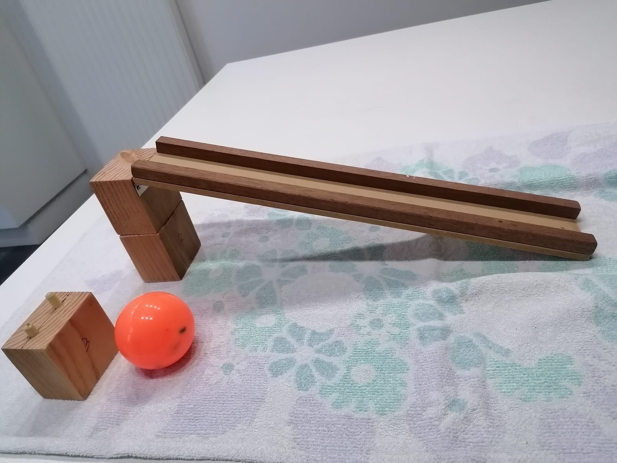Woesh Juggling Board H4E1 : 18 Steps - Instructables