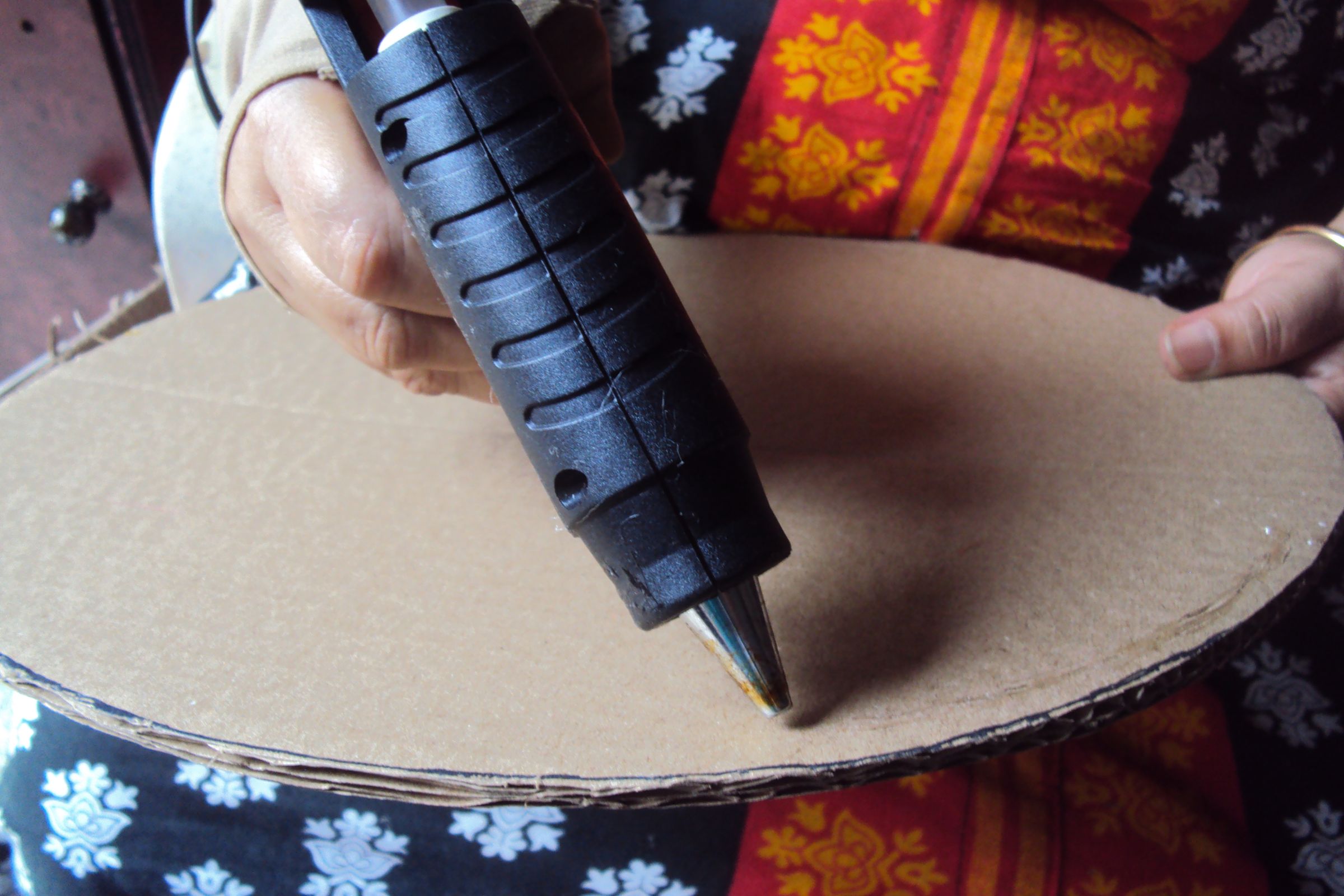 CARDBOARD ROTATING CENTERPIECE : 13 Steps (with Pictures) - Instructables