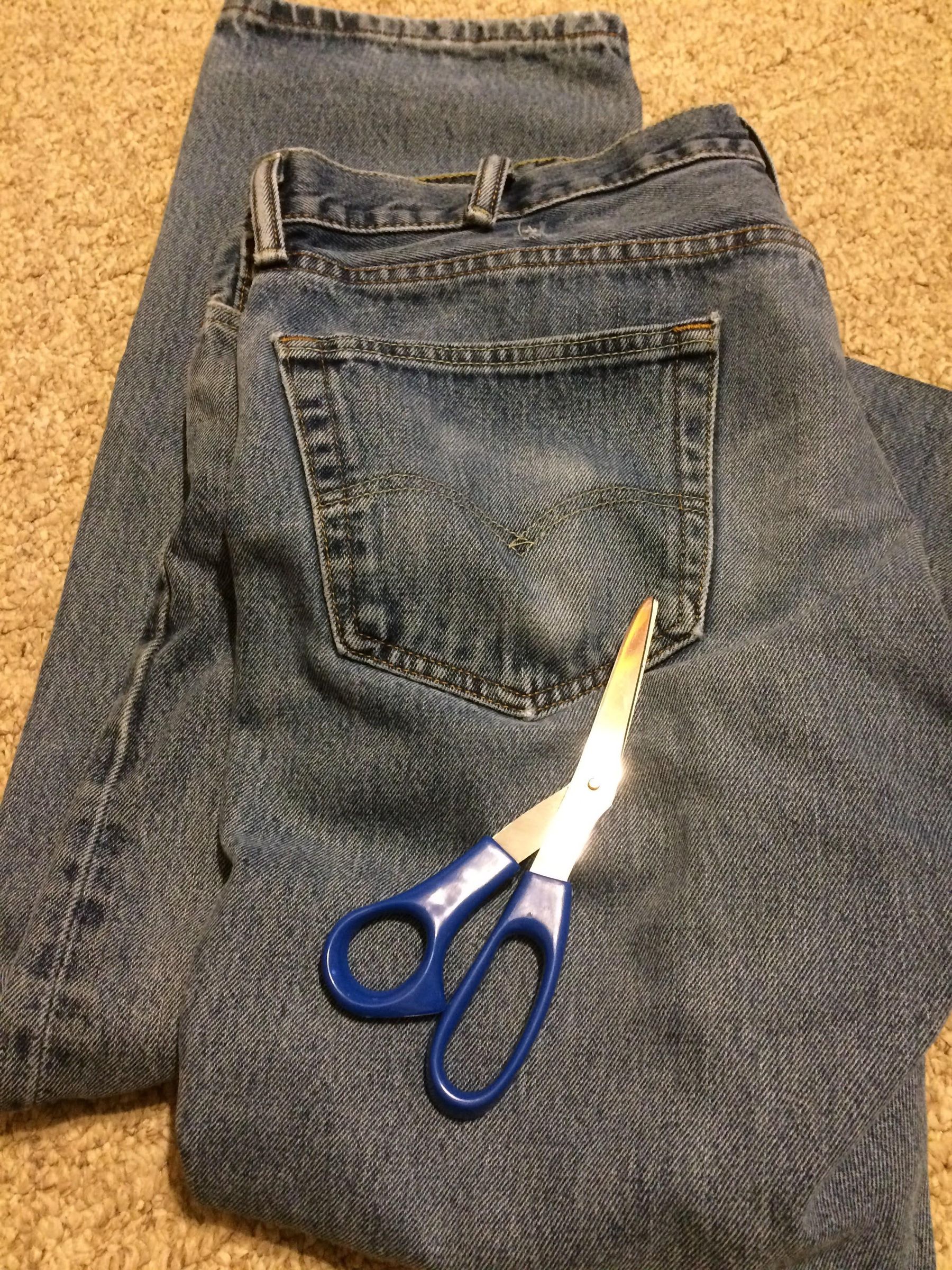 Custom Pins From Recycled Denim : 7 Steps - Instructables