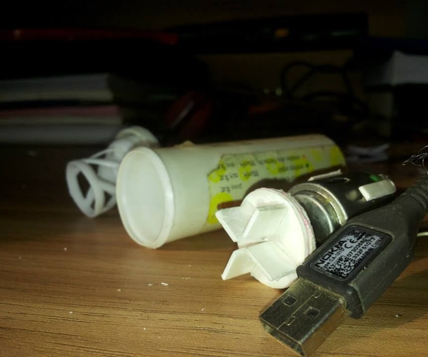 USB Mini Vacuum Cleaner : 4 Steps - Instructables