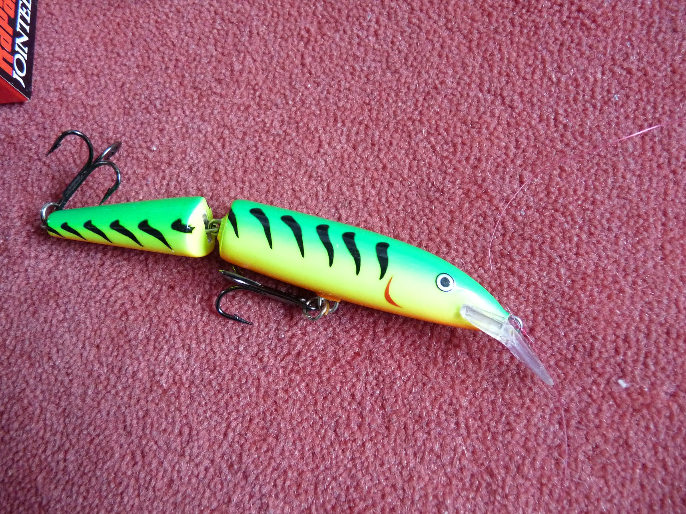 How to Set Up a Fishing Rod for Lure Fishing : 5 Steps - Instructables