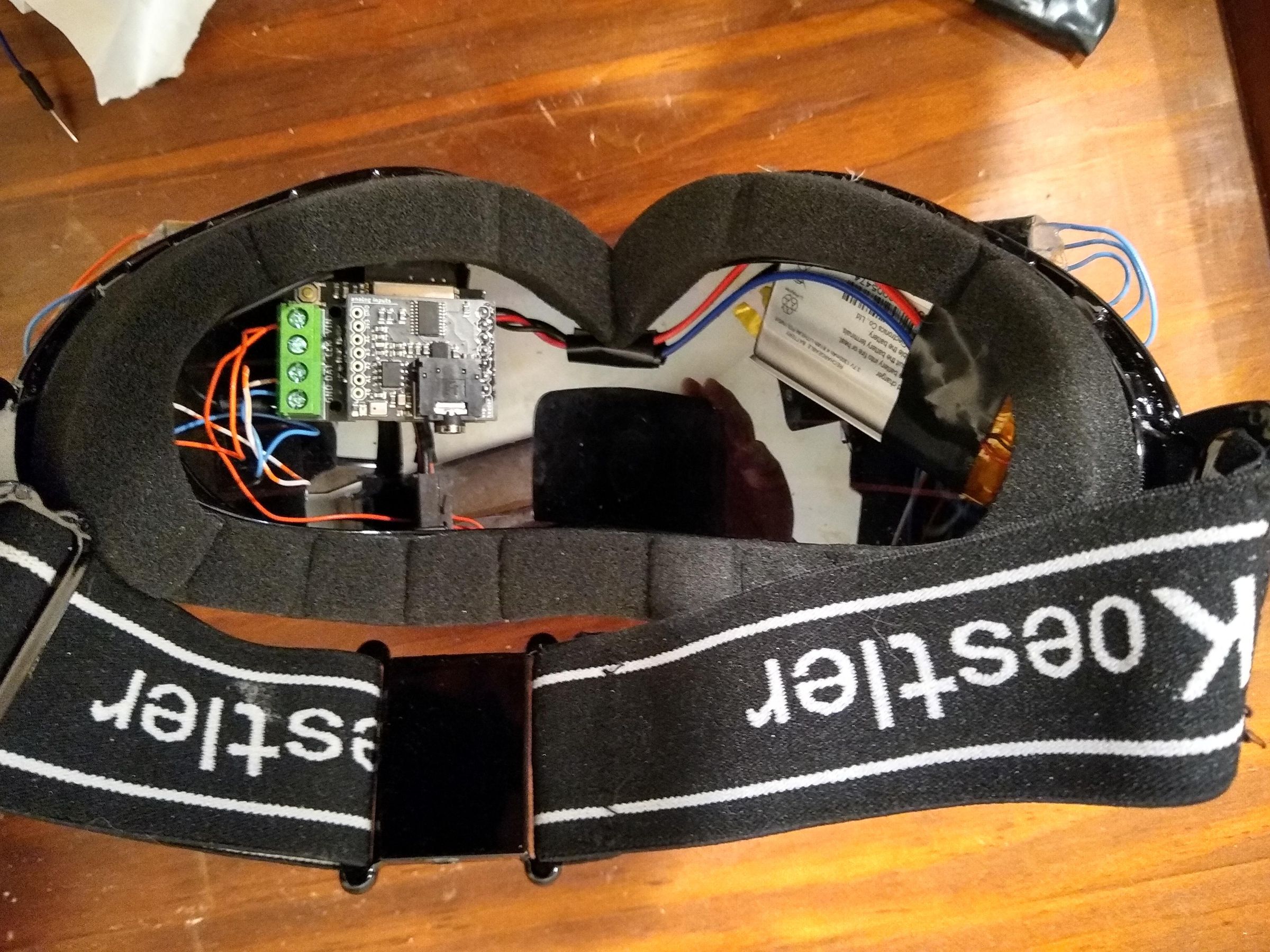 Dancing LED Goggles : 4 Steps (with Pictures) - Instructables