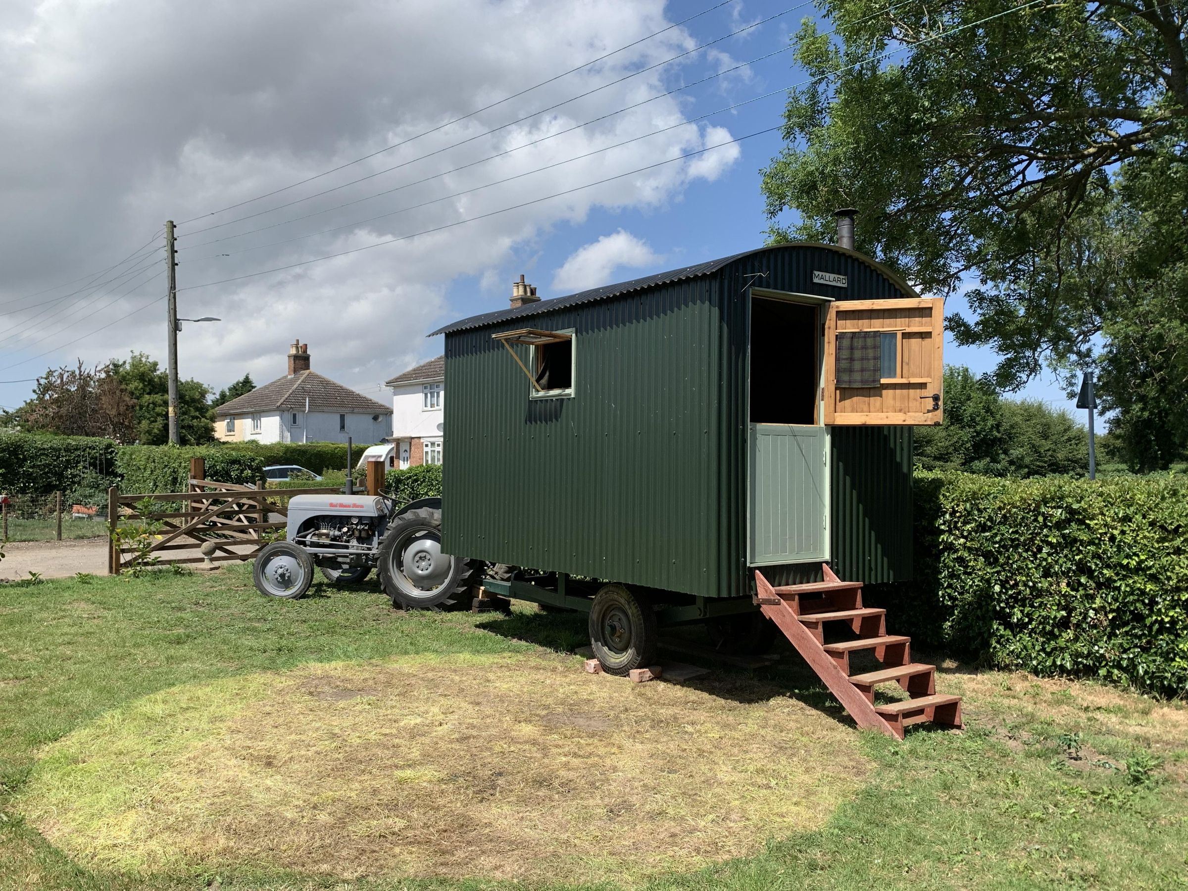 Self Build Shepherds Hut. Step by Step With Photos. Off Grid Living ...