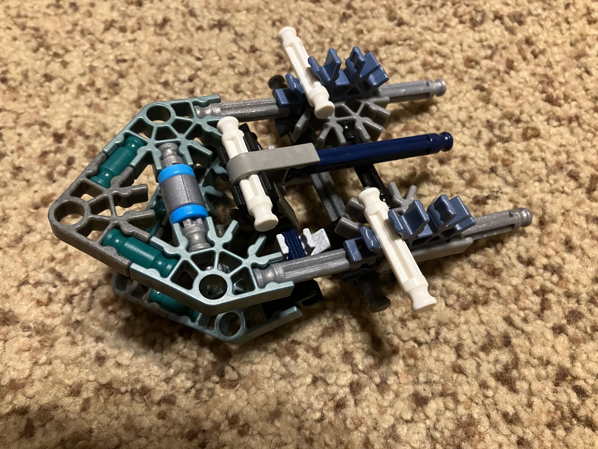 Eustace the Dragon, a K'nex Dragon Puppet : 7 Steps (with Pictures ...