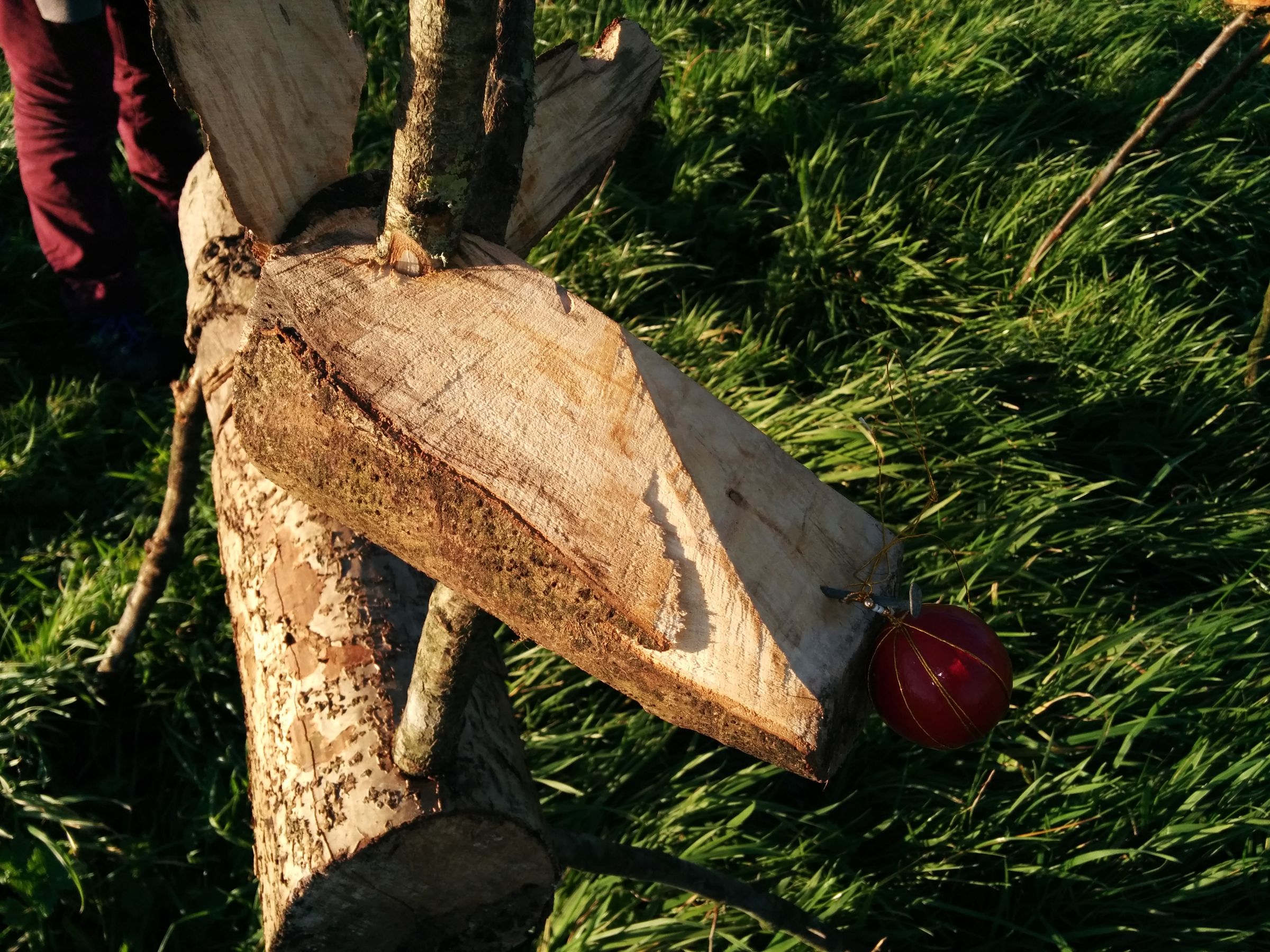 Log Reindeer : 8 Steps - Instructables