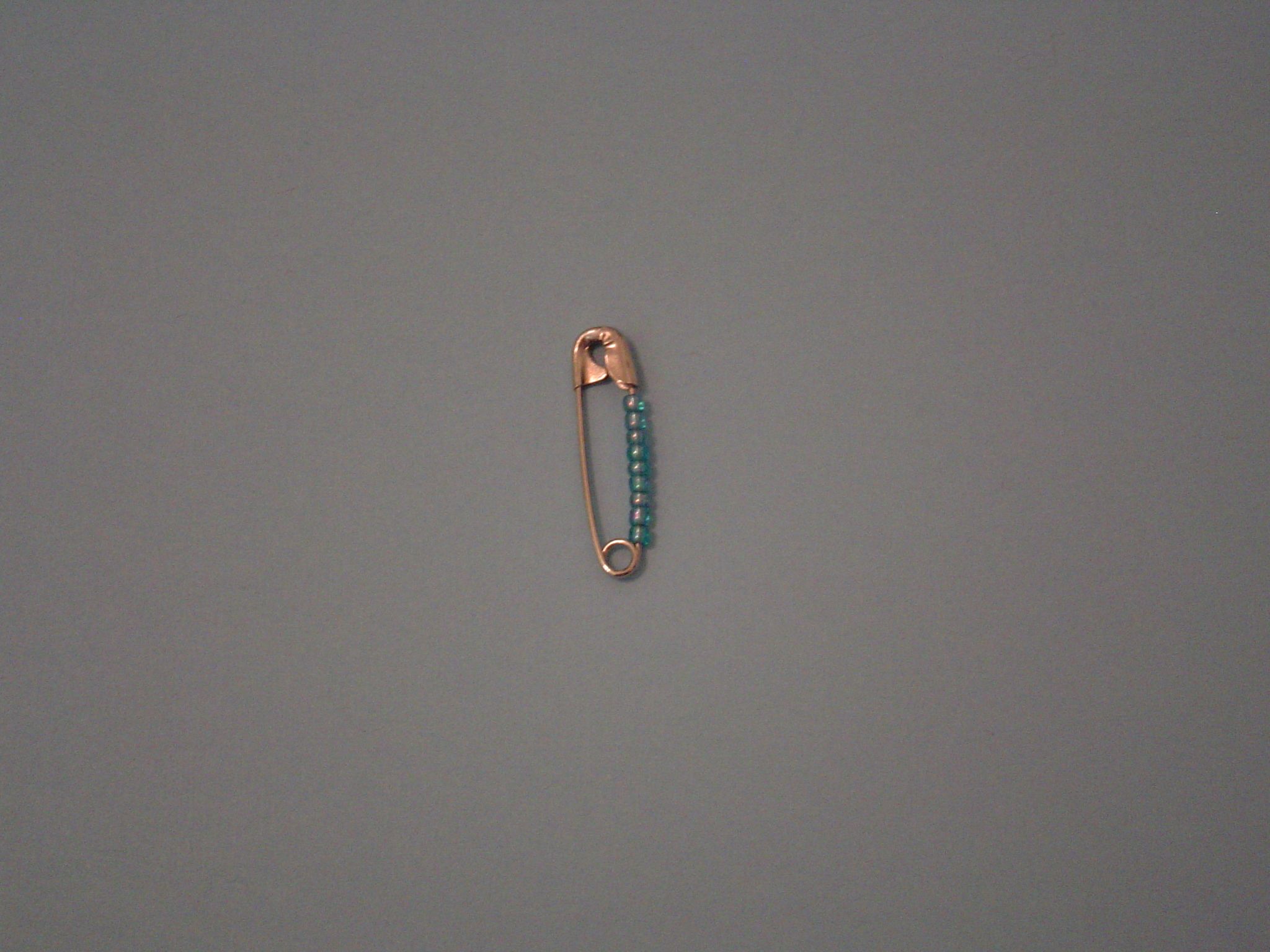 Make a Funky Safety Pin Bracelet : 3 Steps (with Pictures) - Instructables