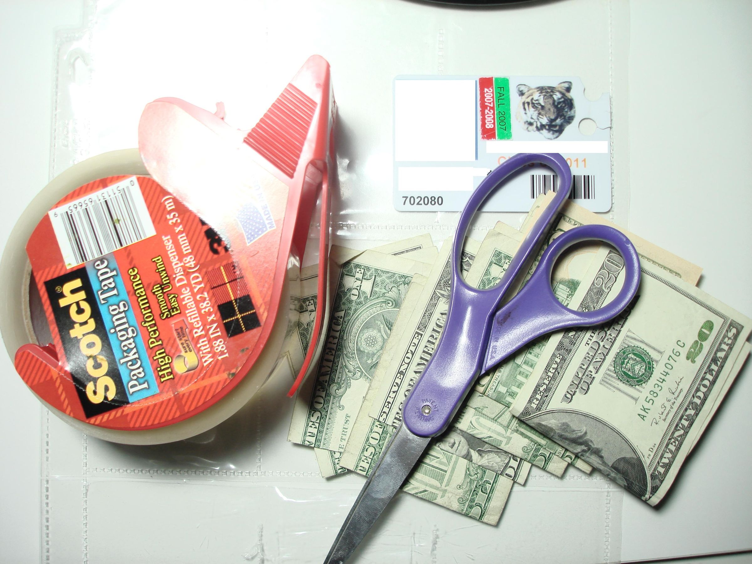 See-Through Money Pocket : 4 Steps - Instructables