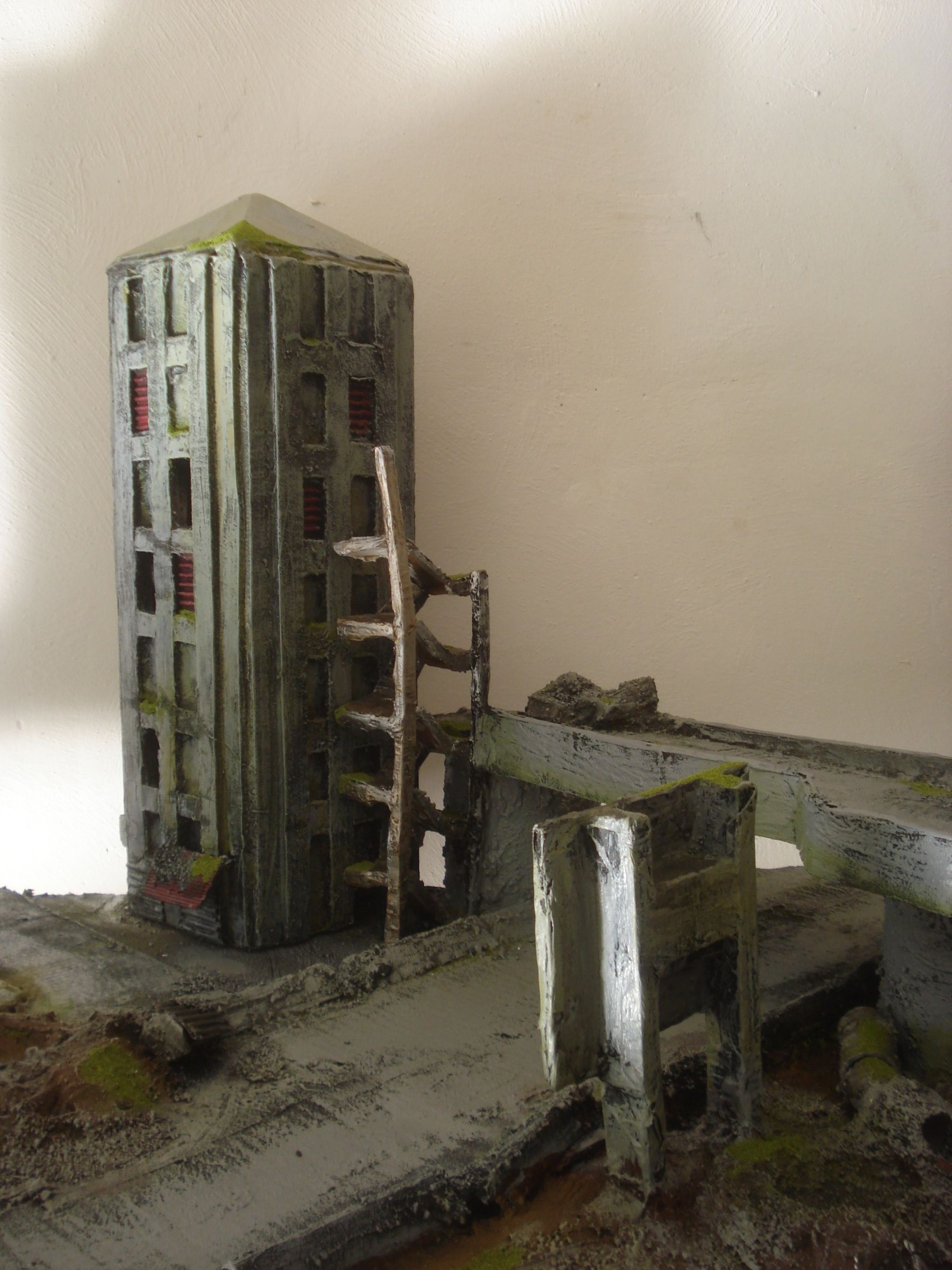 Turning a Cardboard City Into a Warhammer 40K Terrain : 12 Steps (with ...