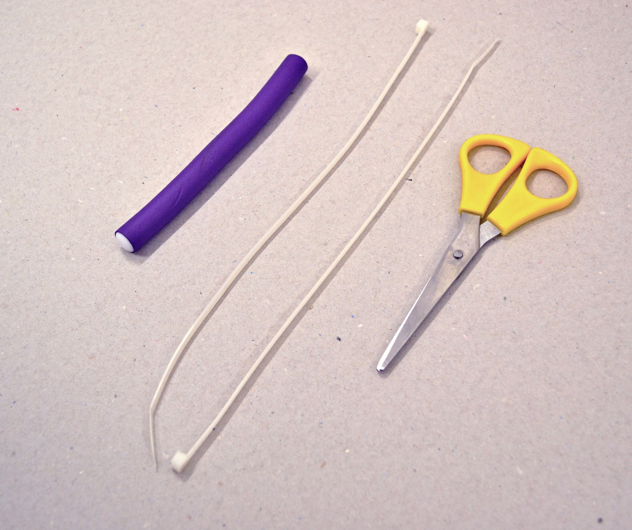 Plug-Pulls for Stiff and Awkward Electrical Plugs : 5 Steps - Instructables