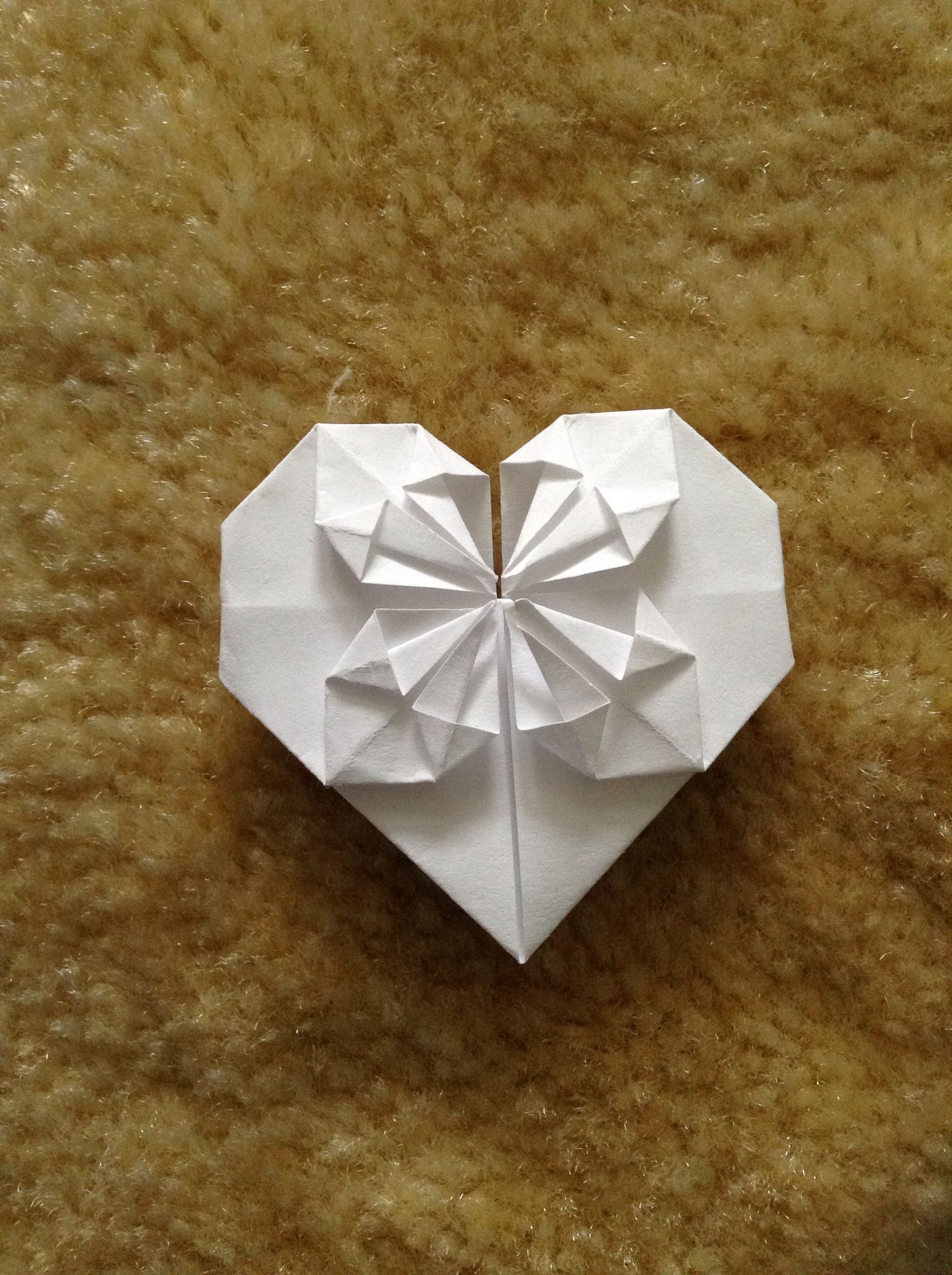 Simple Origami Heart : 13 Steps - Instructables