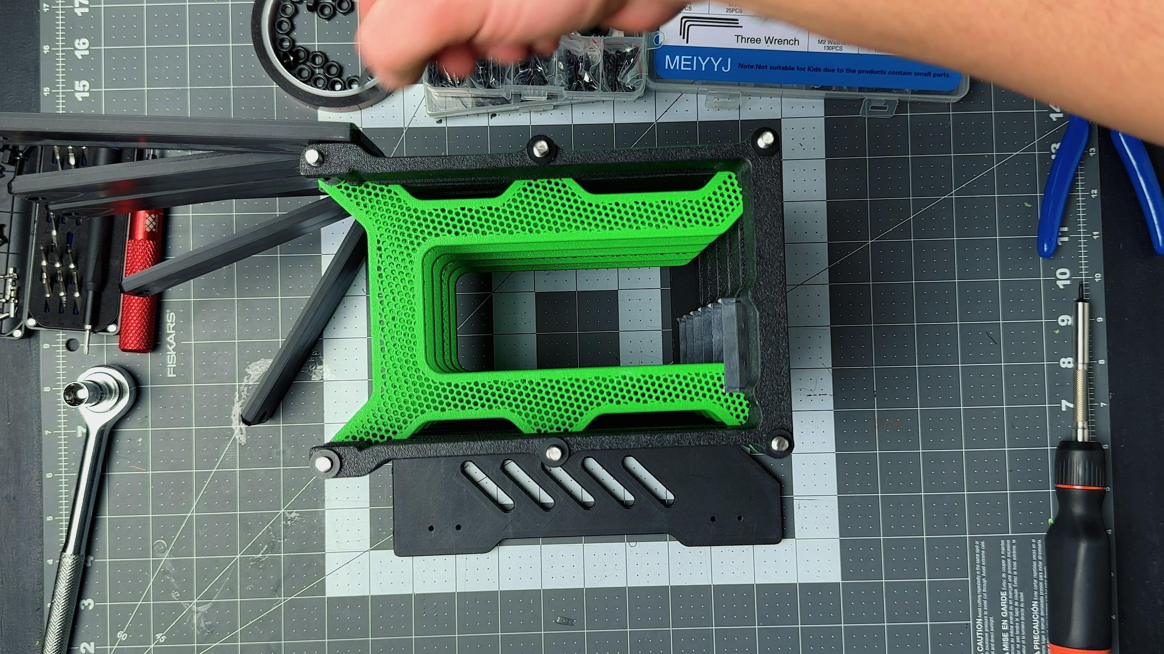 3D Printed Home Server – 6 Bay ZimaBoard NAS : 6 Steps (with Pictures ...
