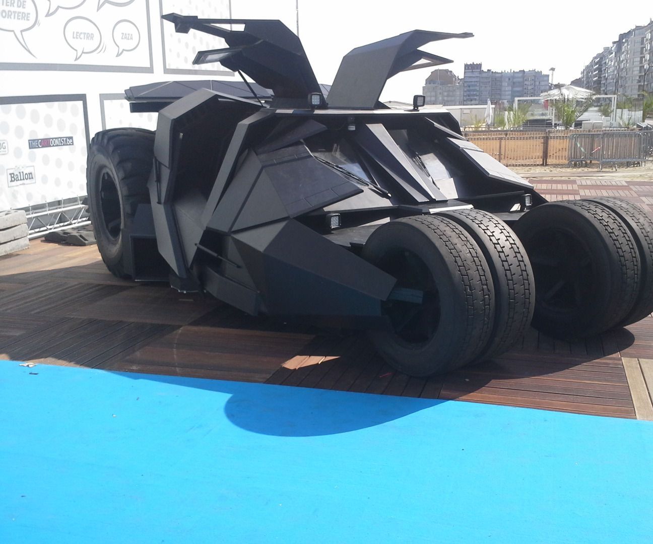 Batmobile Tumbler : 7 Steps (with Pictures) - Instructables