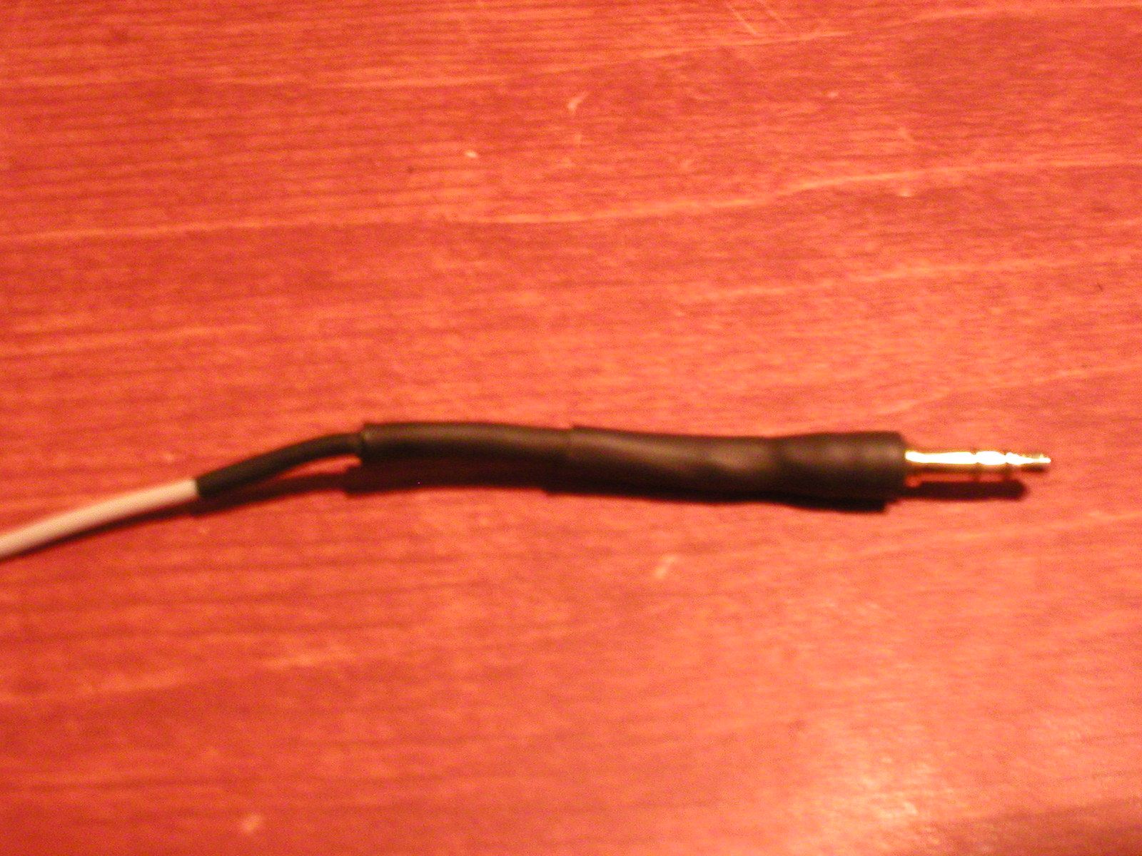 How to Fix Earbuds : 5 Steps - Instructables