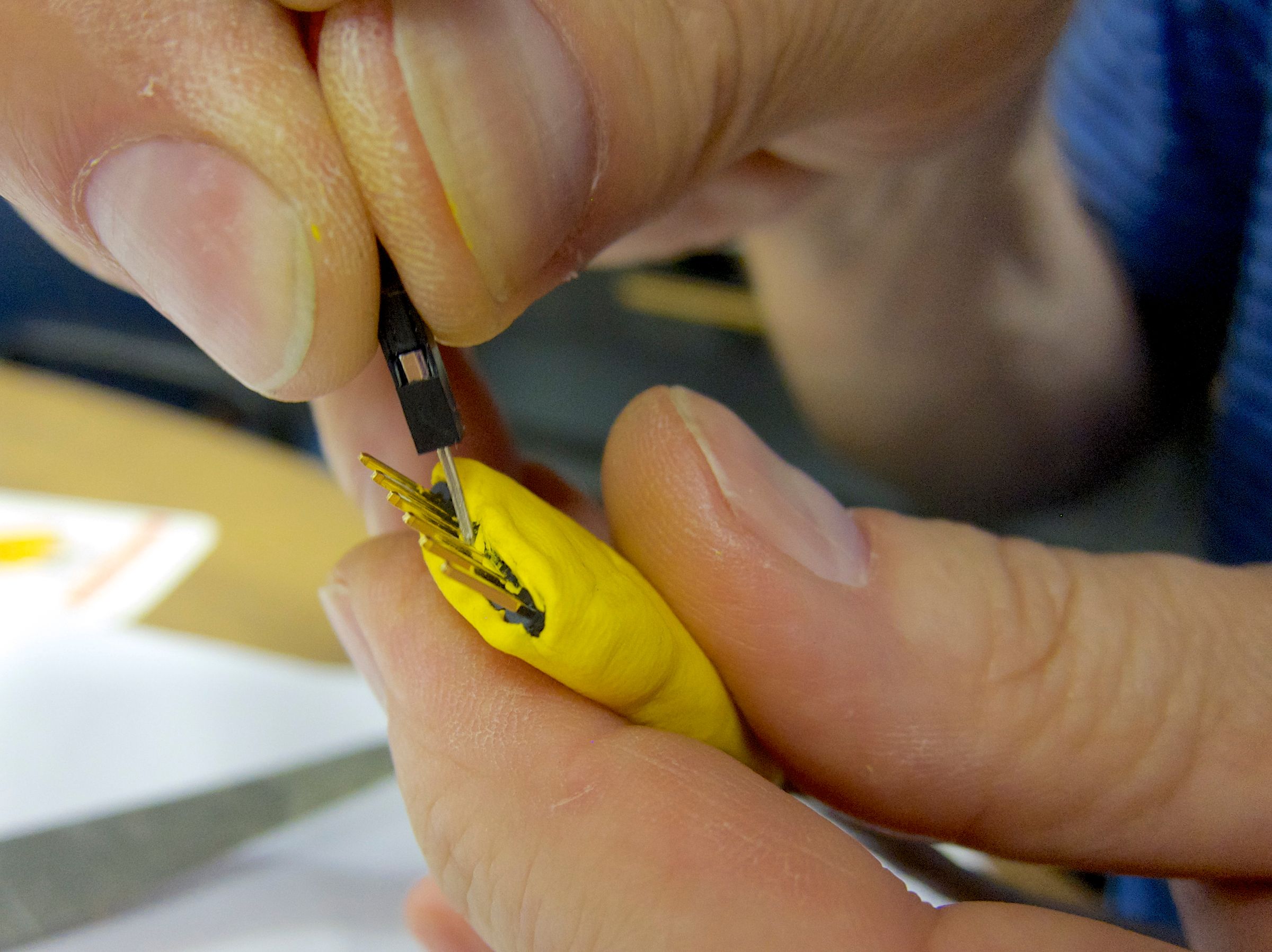Sugru Connector Insulator/strain Relief : 3 Steps - Instructables