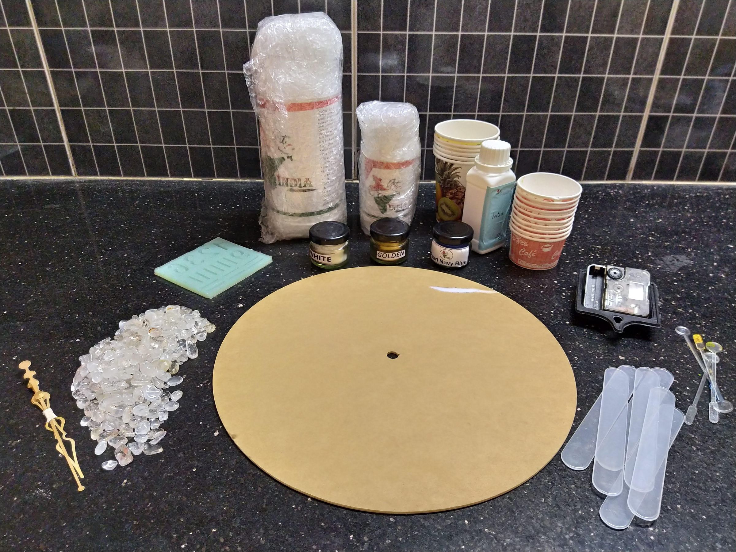 Geode Resin Clock on Acrylic Base : 14 Steps (with Pictures ...