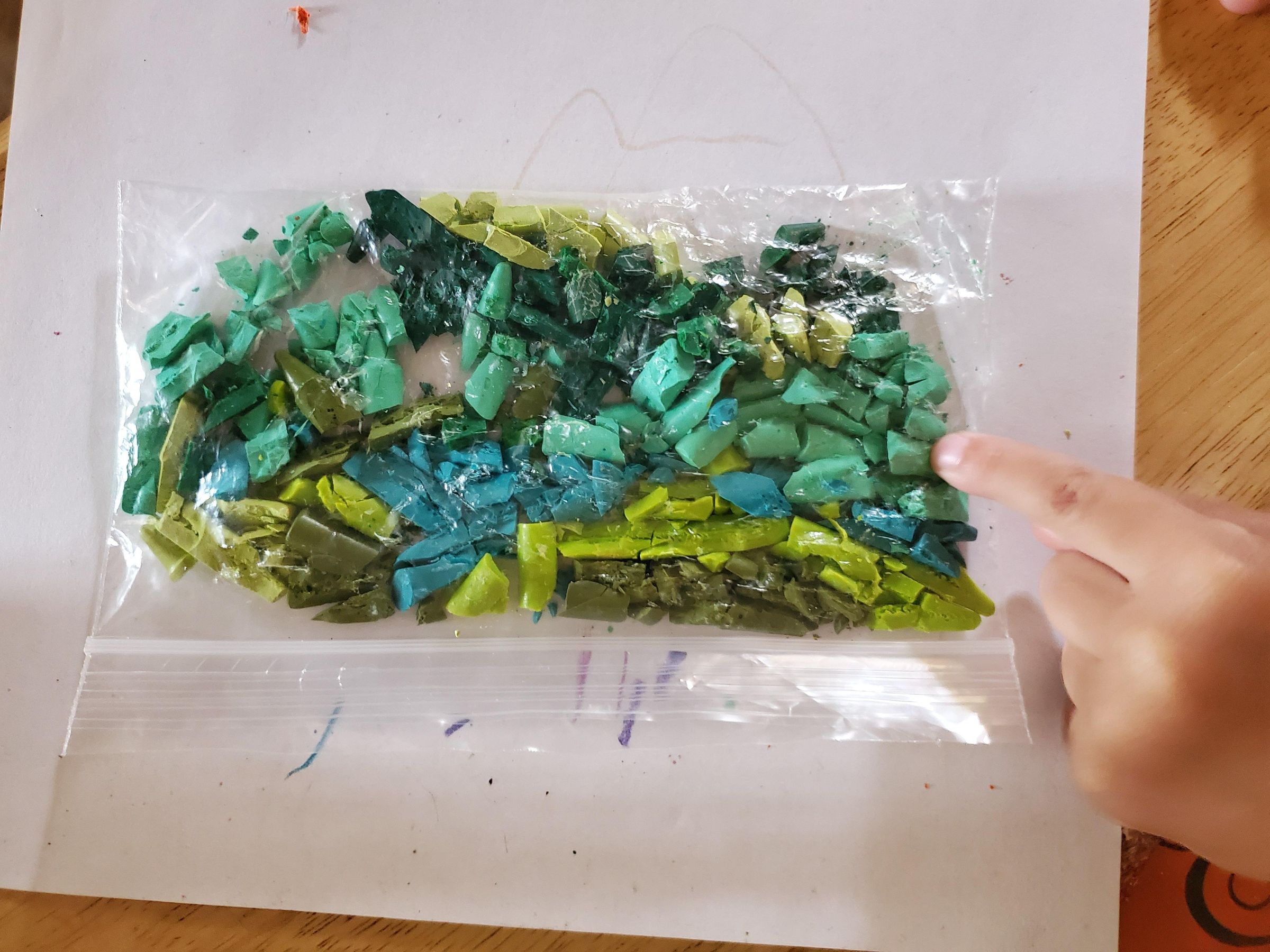 Sun Melted Broken Crayons : 7 Steps (with Pictures) - Instructables