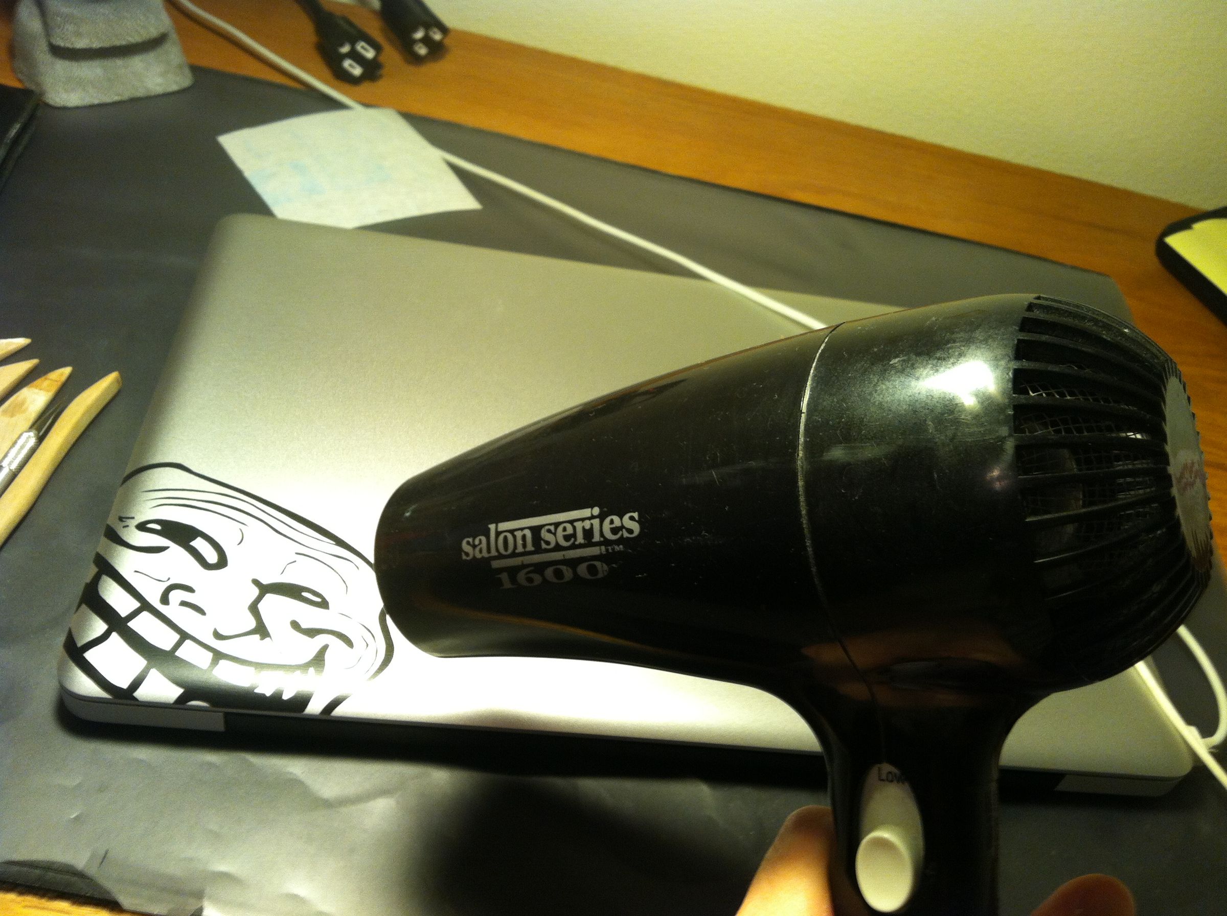 Stencil-Like Vinyl Transfer for Laptops : 8 Steps (with Pictures ...