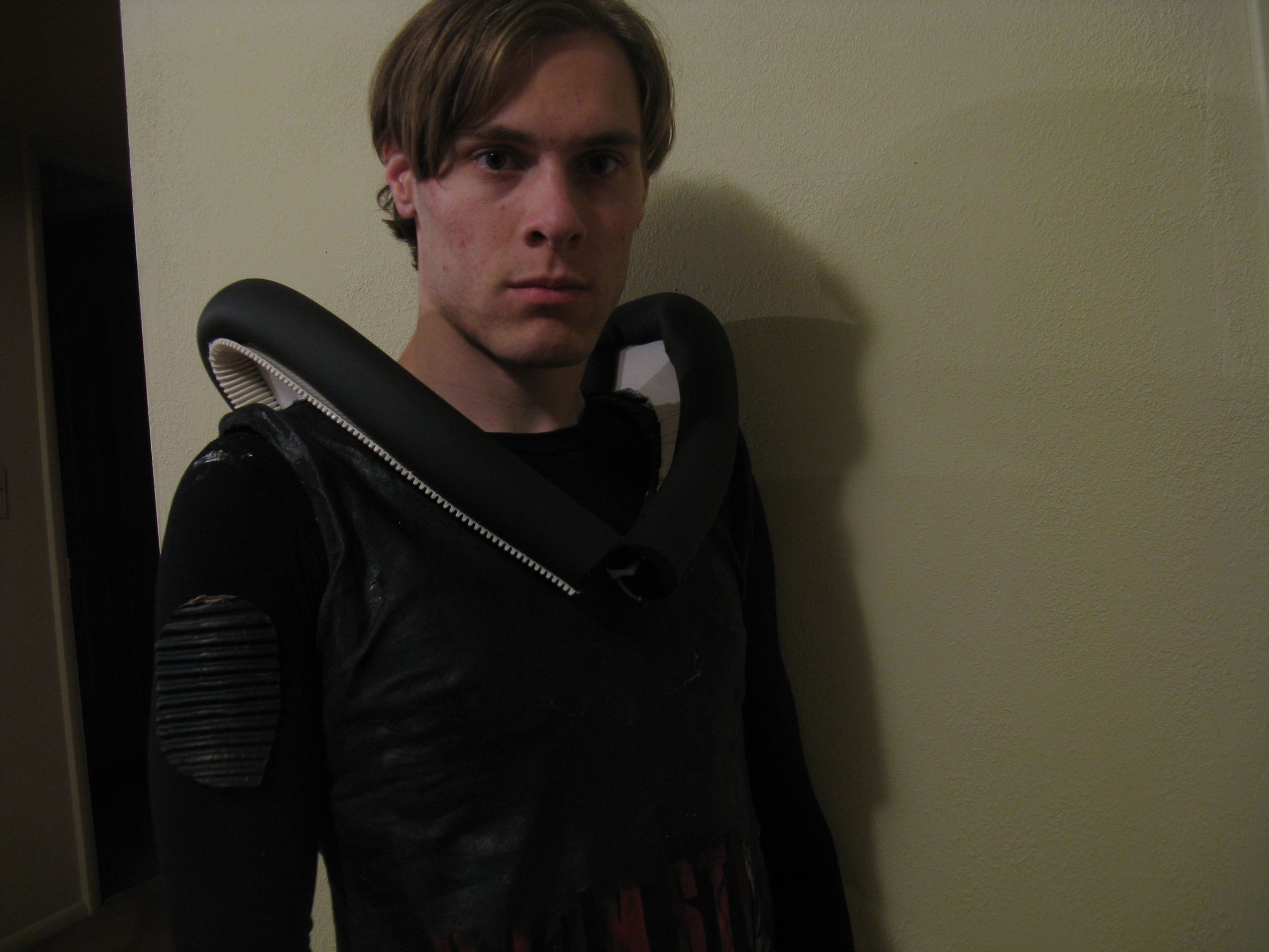Alien Warrior Costume From Aliens : 8 Steps - Instructables