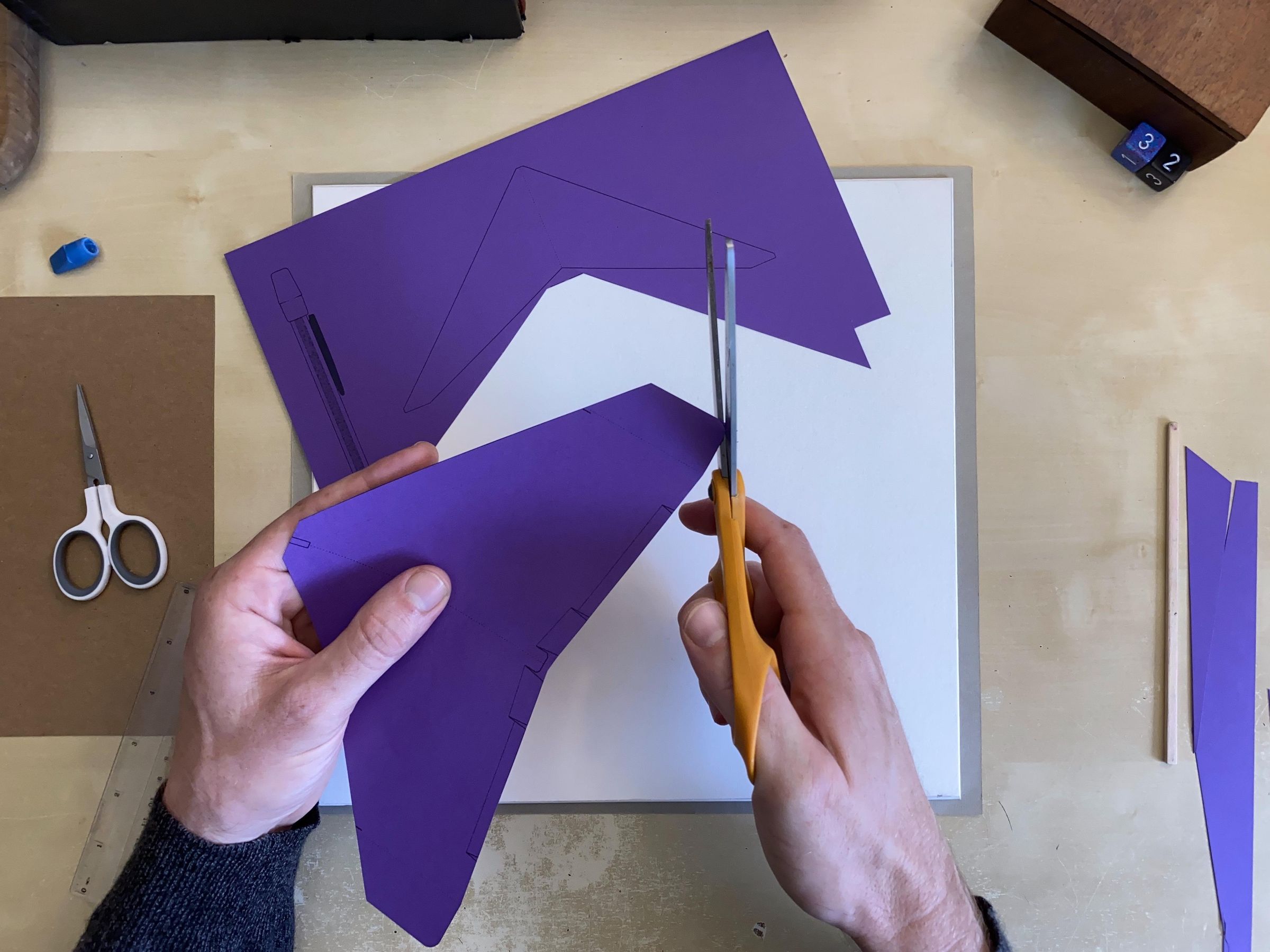 Tailless Delta & Stndrd. Config. Mechanical Pencil Gliders : 11 Steps ...