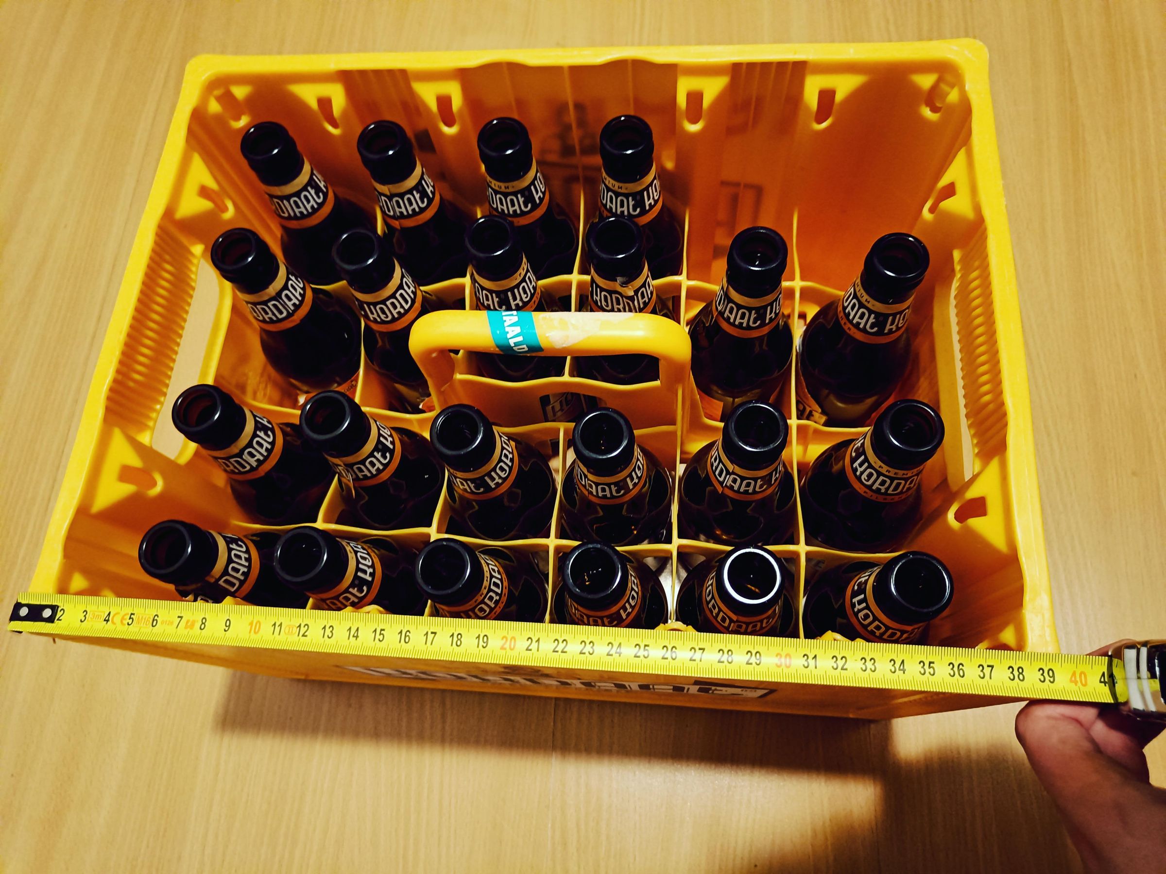 Foldable Table on Top of Beer Crate : 8 Steps - Instructables