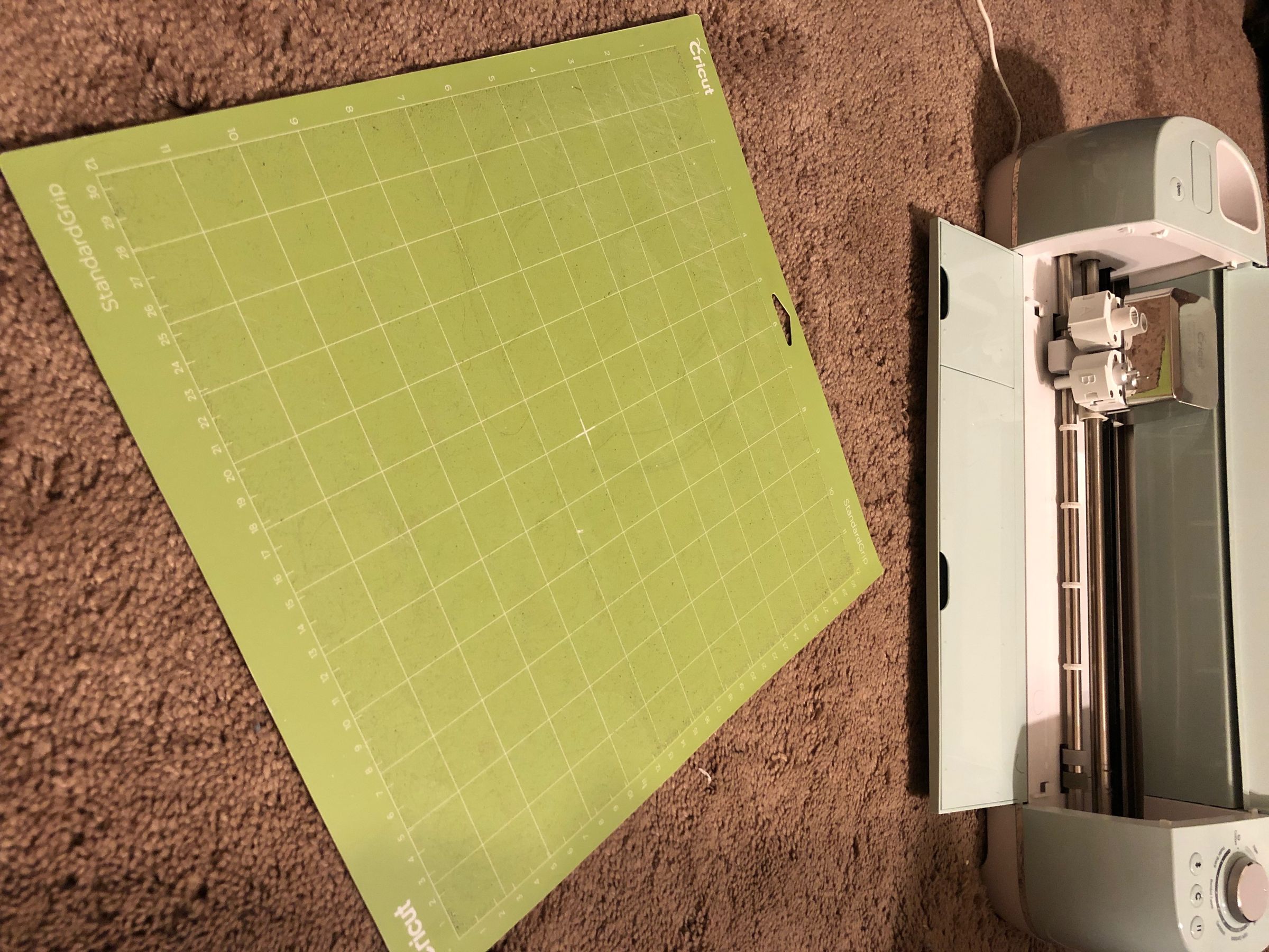 Making Vinyl Stickers (using a Cricut) : 9 Steps - Instructables