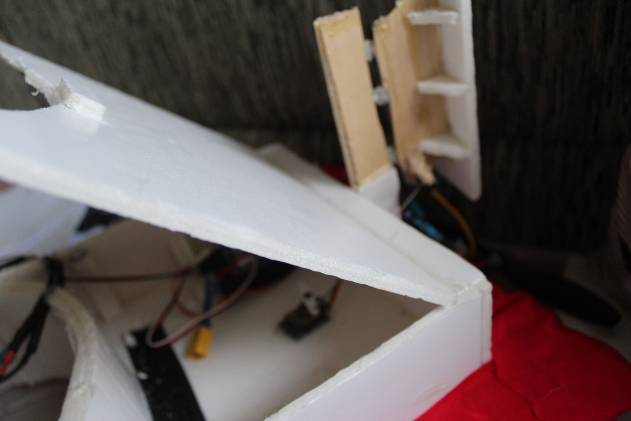 RC Thrust Vectoring Hovercraft (used in Jet Fighters) : 4 Steps (with ...