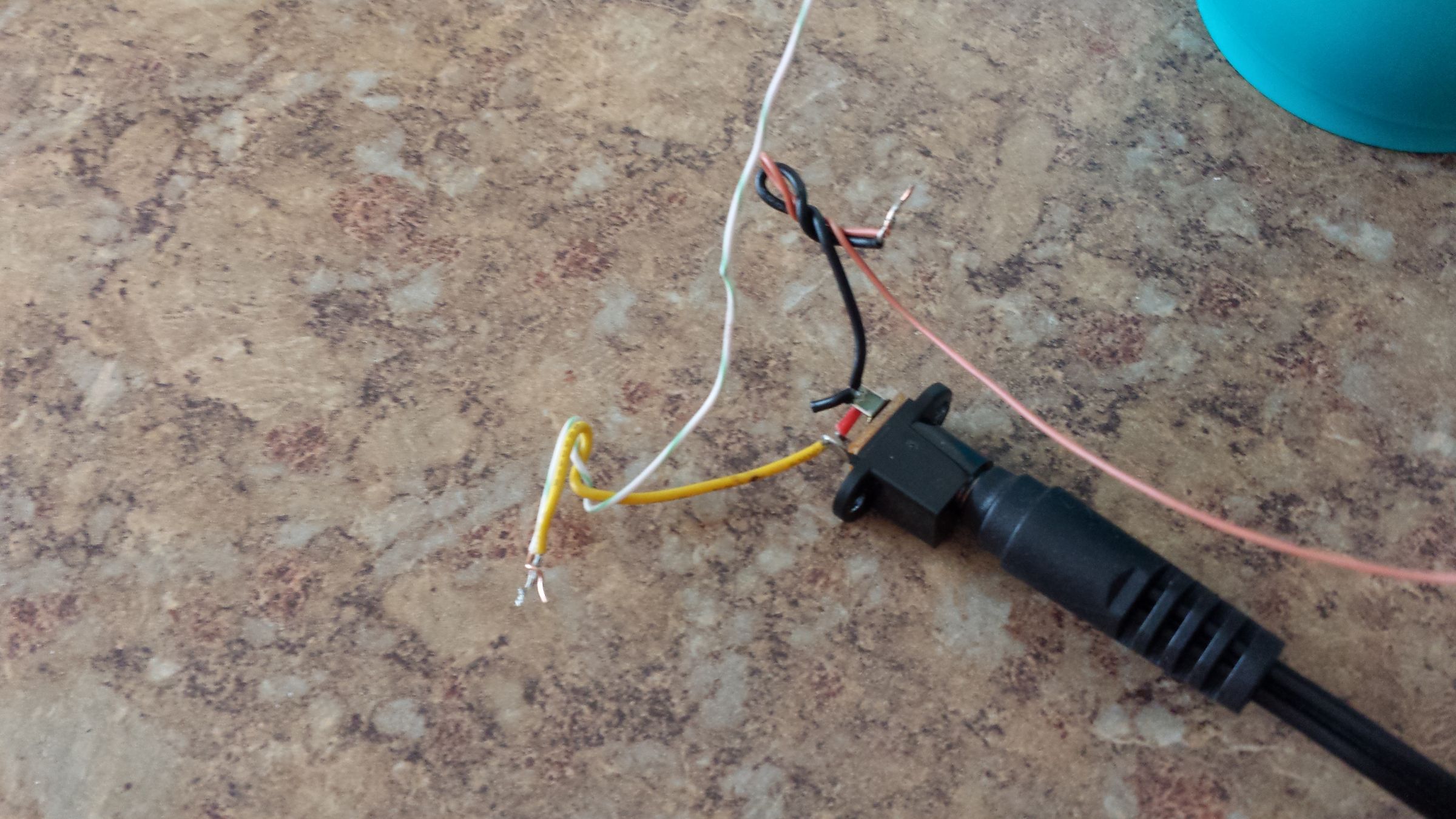 Restoring Corroded Battery Contacts : 7 Steps (with Pictures ...