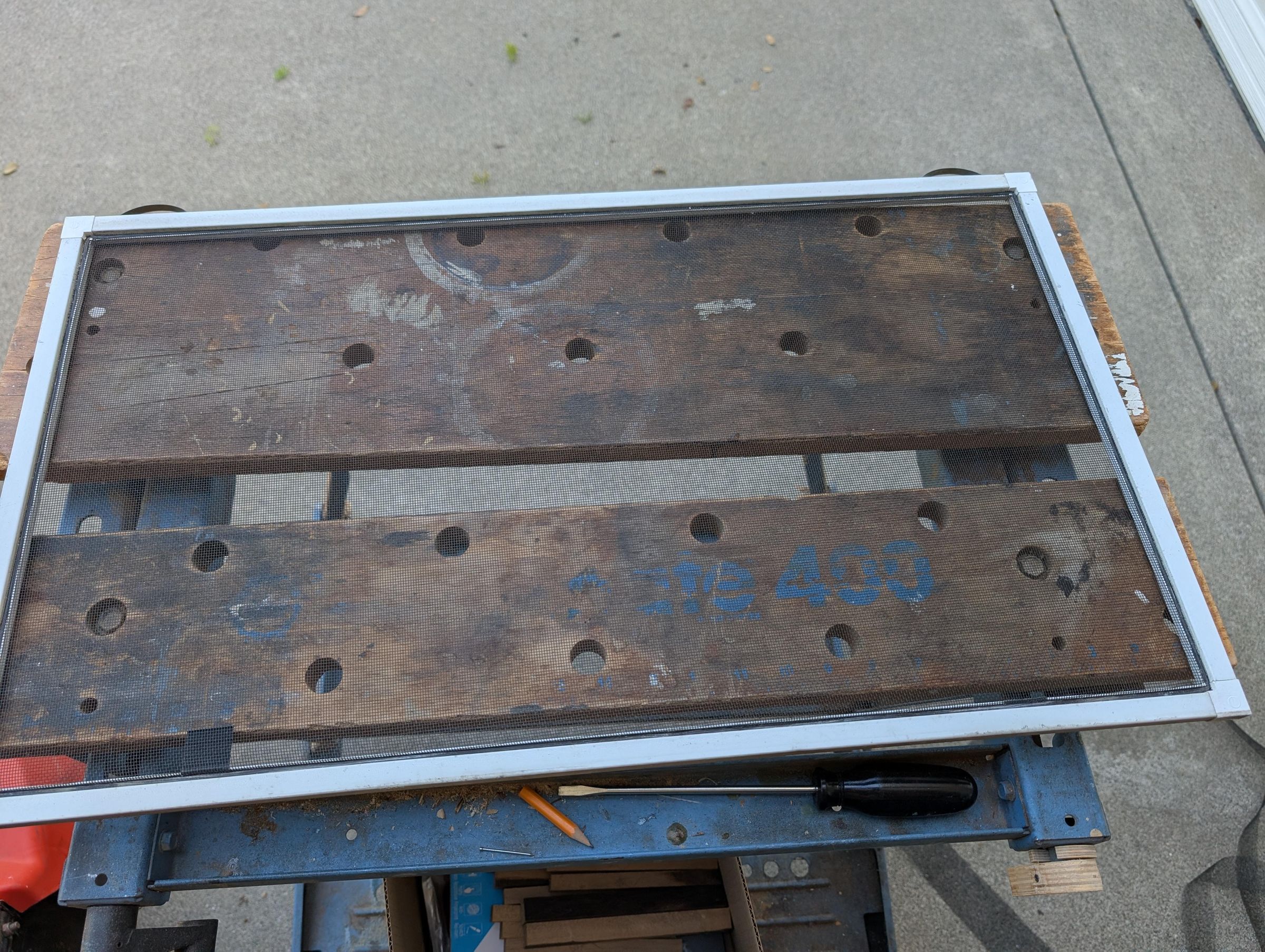 DIY Screen Repair: Easy Fix That Saves You Serious Cash : 6 Steps (with ...