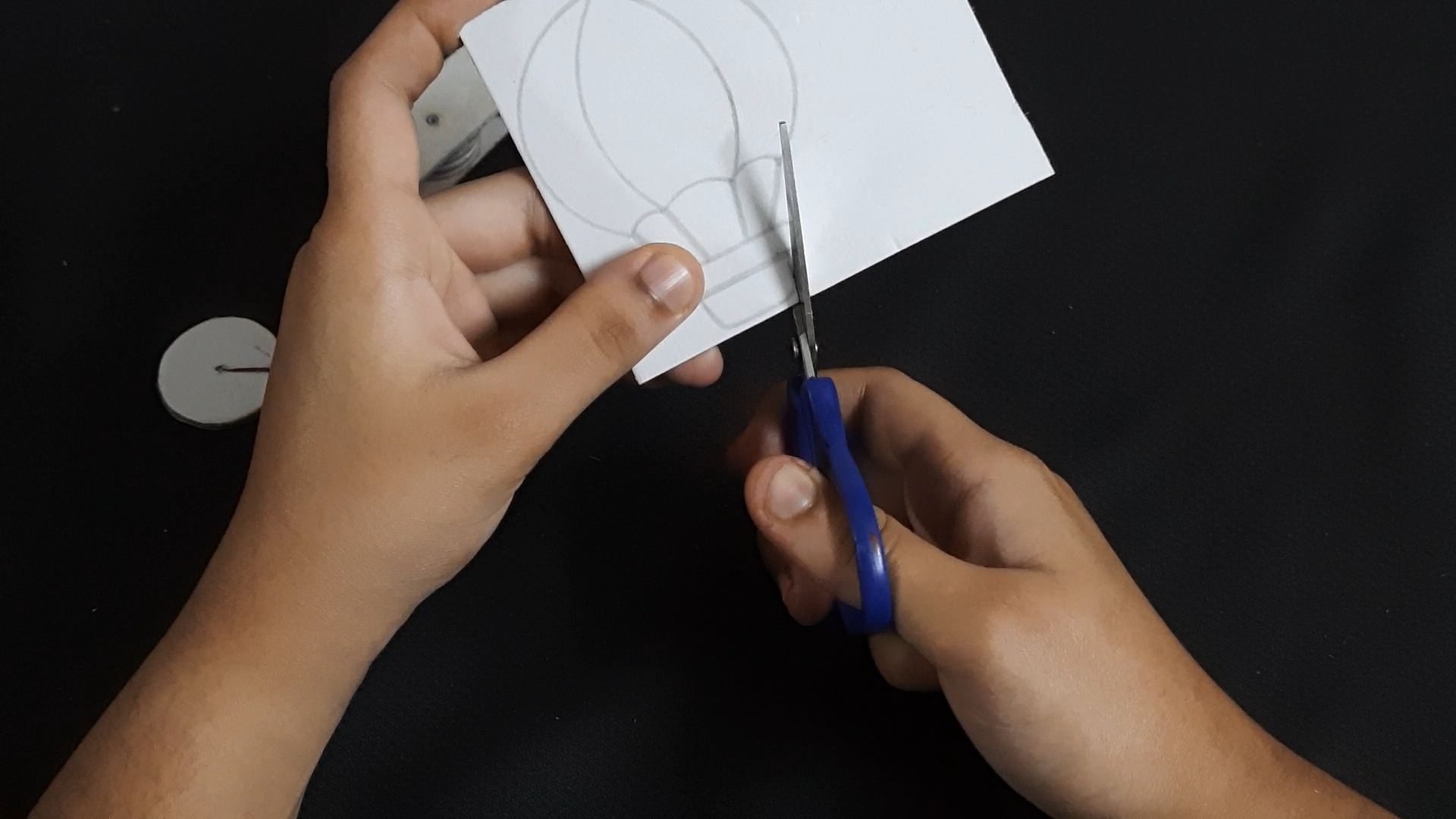 "DIY String Toy Tutorial: How to Make Your Own Fun and Easy String Toys" : 10 Steps (with ...