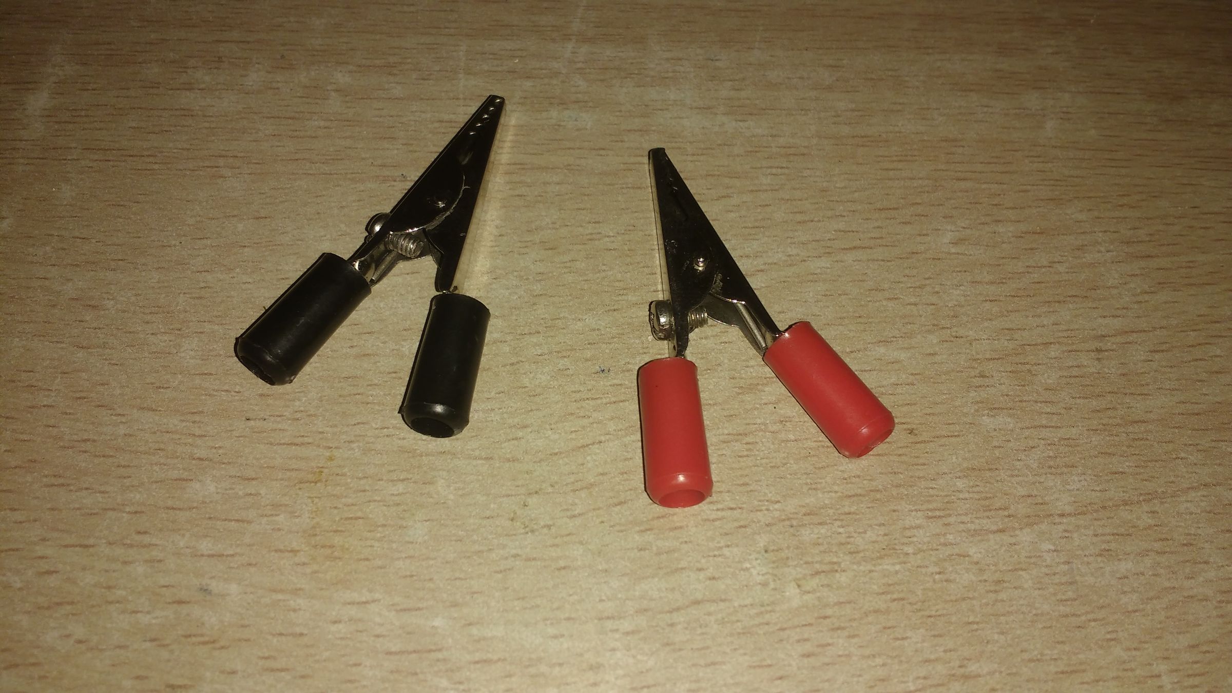 PCB HOLDER FOR EASY SOLDERING : 4 Steps (with Pictures) - Instructables