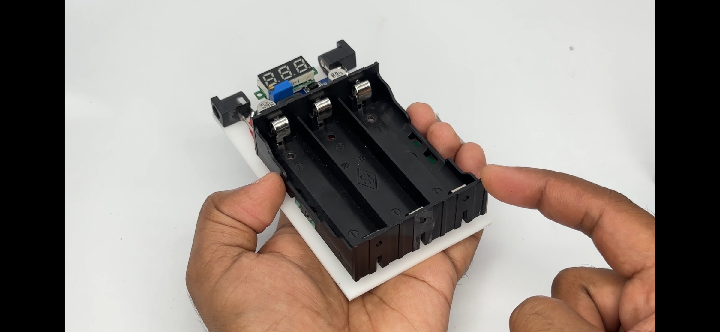 Build a Compact WiFi UPS at Easy : 10 Steps (with Pictures) - Instructables