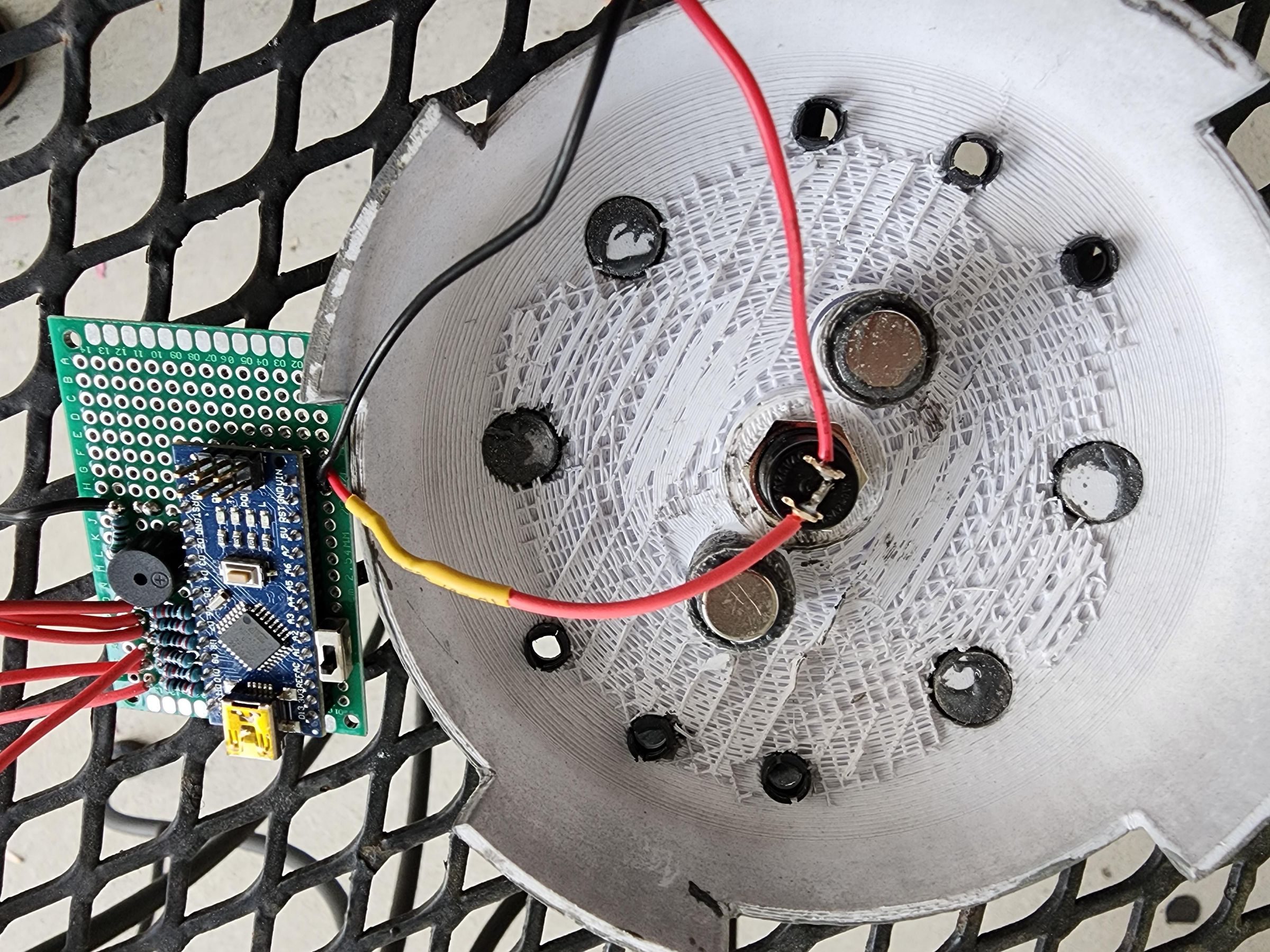 3D Printed Goldeneye Remote Mine (with Arduino) : 9 Steps (with ...