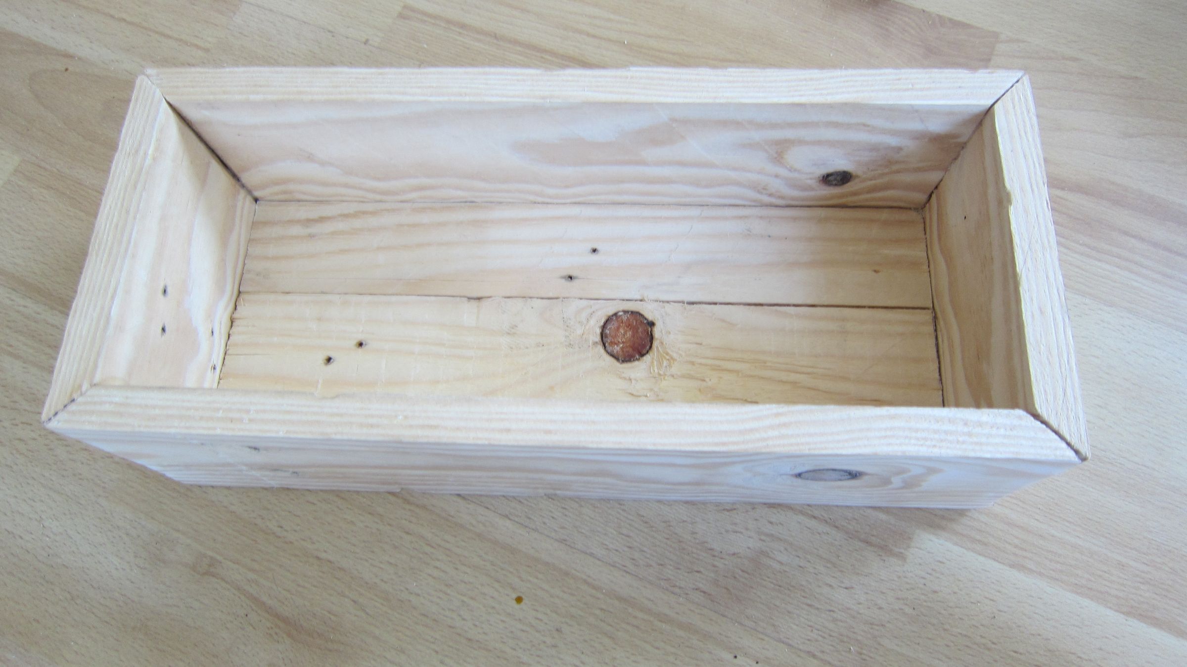 Fancy Pallet Box : 5 Steps (with Pictures) - Instructables