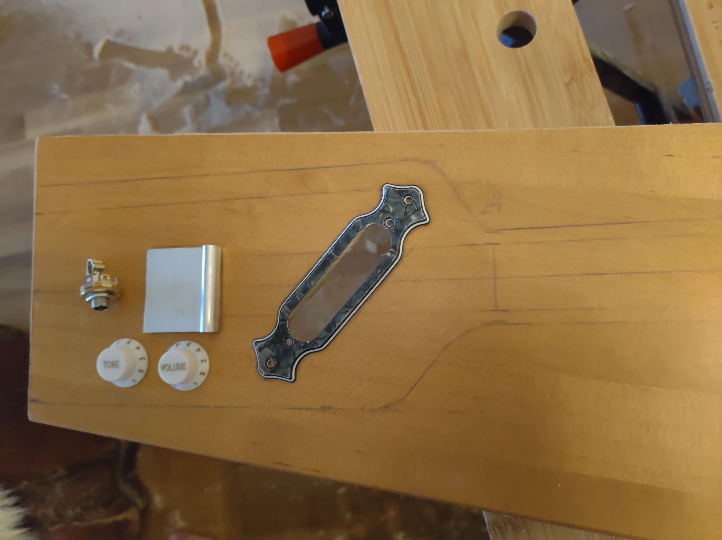 3 Guitars Made From a Table. #1 the Slide Guitar : 5 Steps (with ...