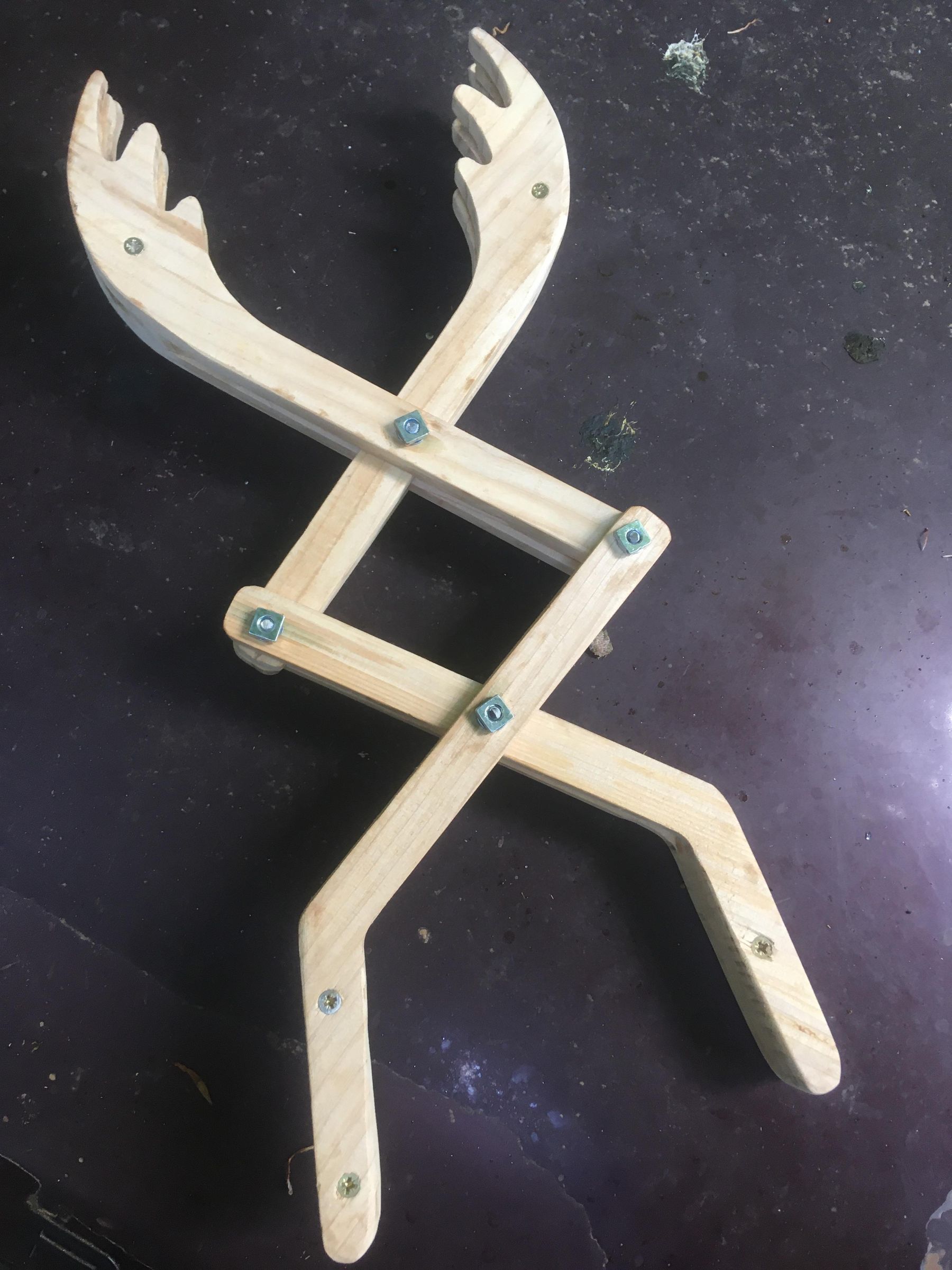 Scissor Arm Grabber Toy : 5 Steps (with Pictures) - Instructables