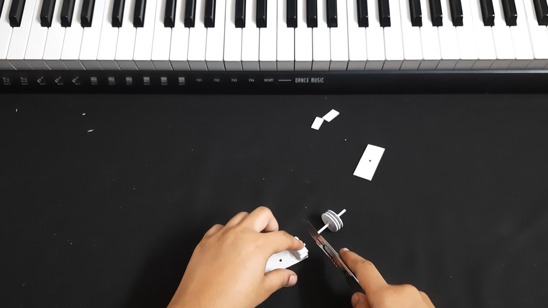 "DIY String Toy Tutorial: How to Make Your Own Fun and Easy String Toys ...