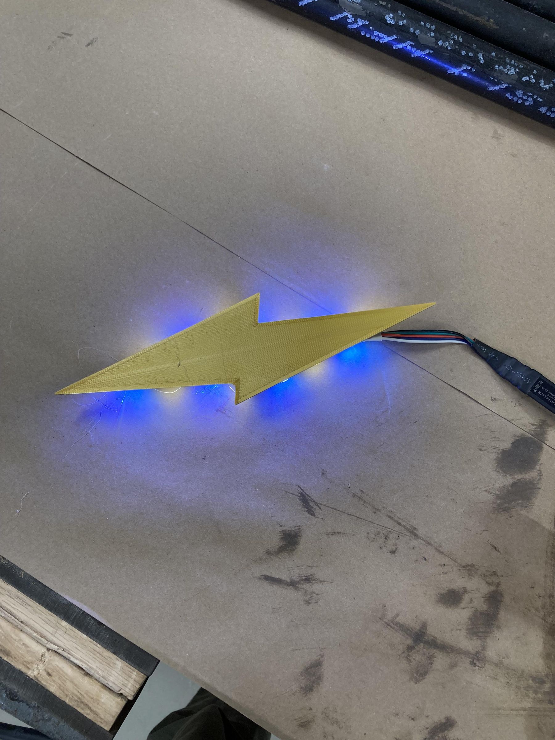 Glowing Lightning Bolt : 14 Steps (with Pictures) - Instructables