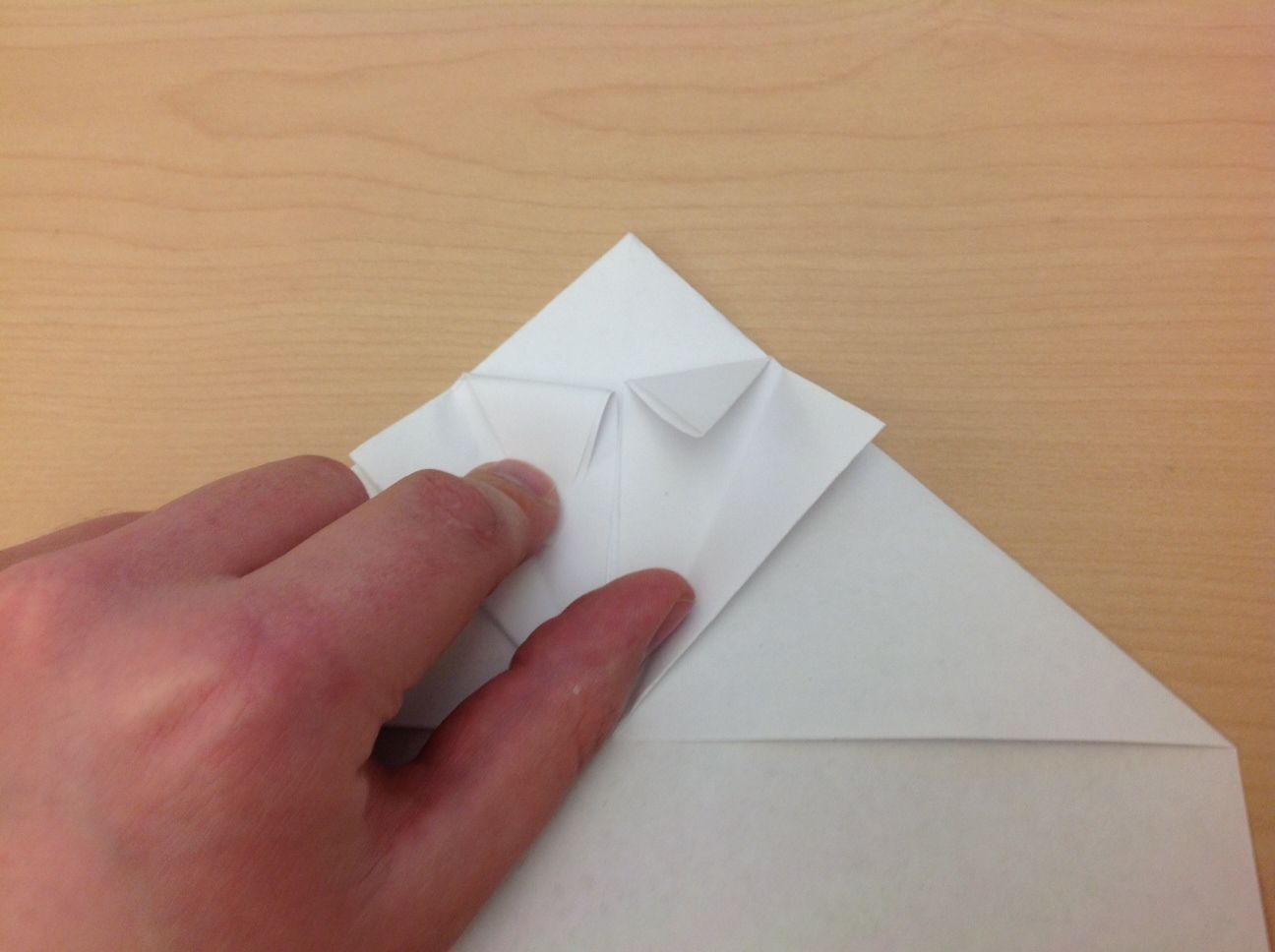 How to Make an Aerobatic Paper Airplane : 6 Steps - Instructables