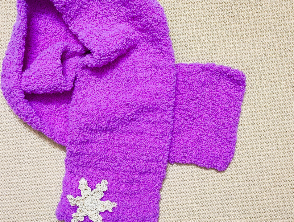 Easy Crochet Scarf With Snuggle Yarn : 5 Steps (with Pictures ...