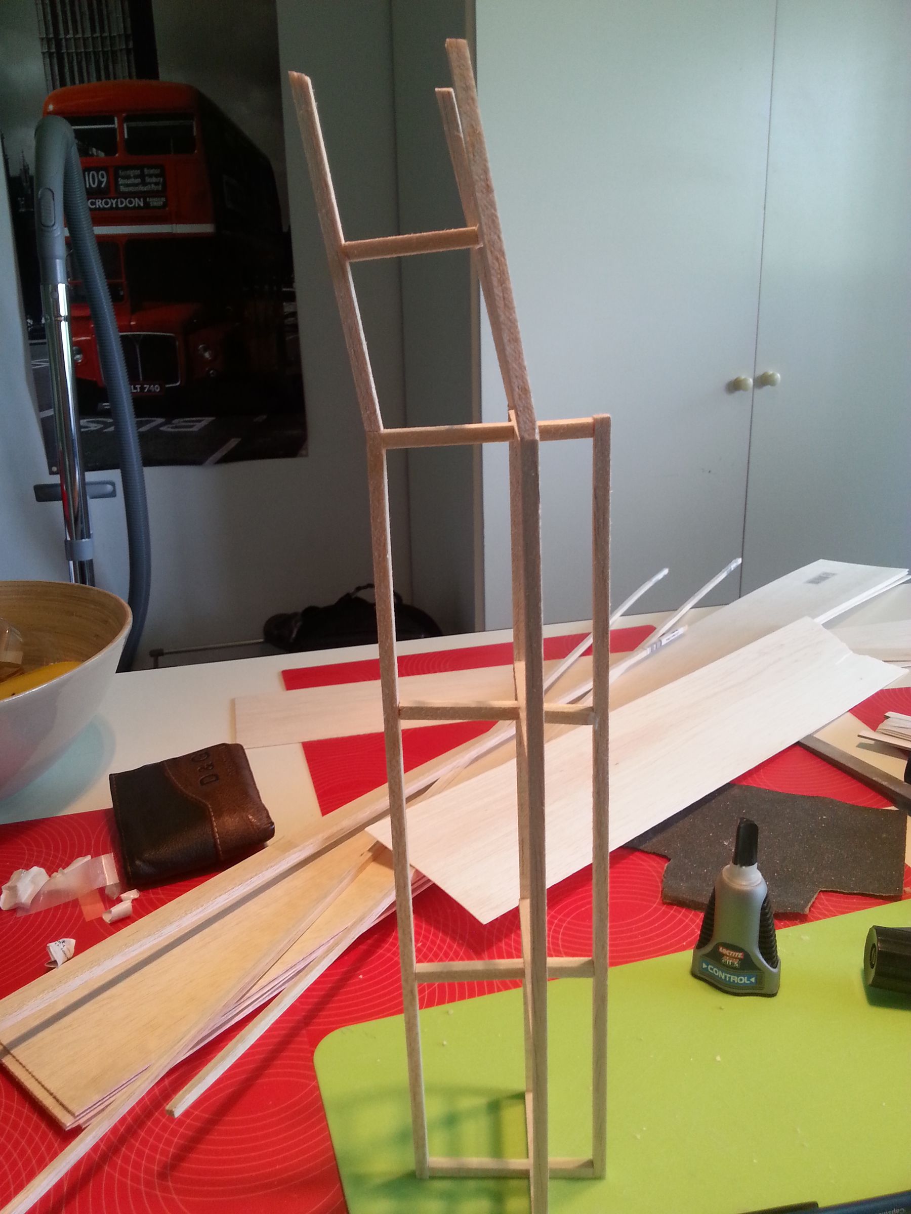 Create Your Own Balsa Wood Glider! : 8 Steps - Instructables